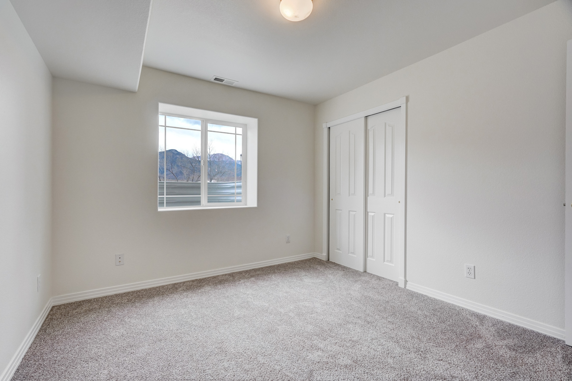 1495 Madison Ridge Heights A presented by Behr & Behr – FēD