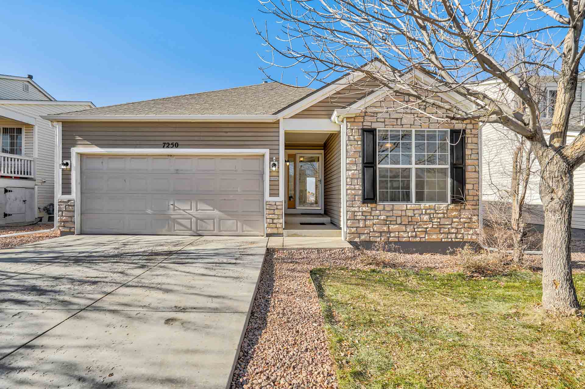 7250 Bentwater Dr presented by Jeff Boals – FēD