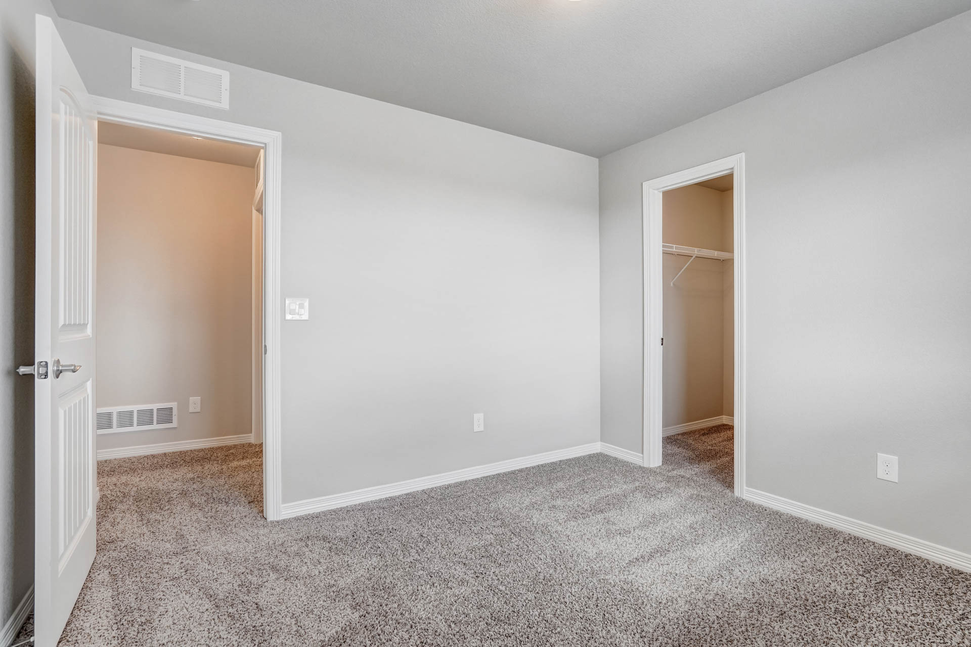 5314 Kingscote Dr presented by Marci Clark – FēD