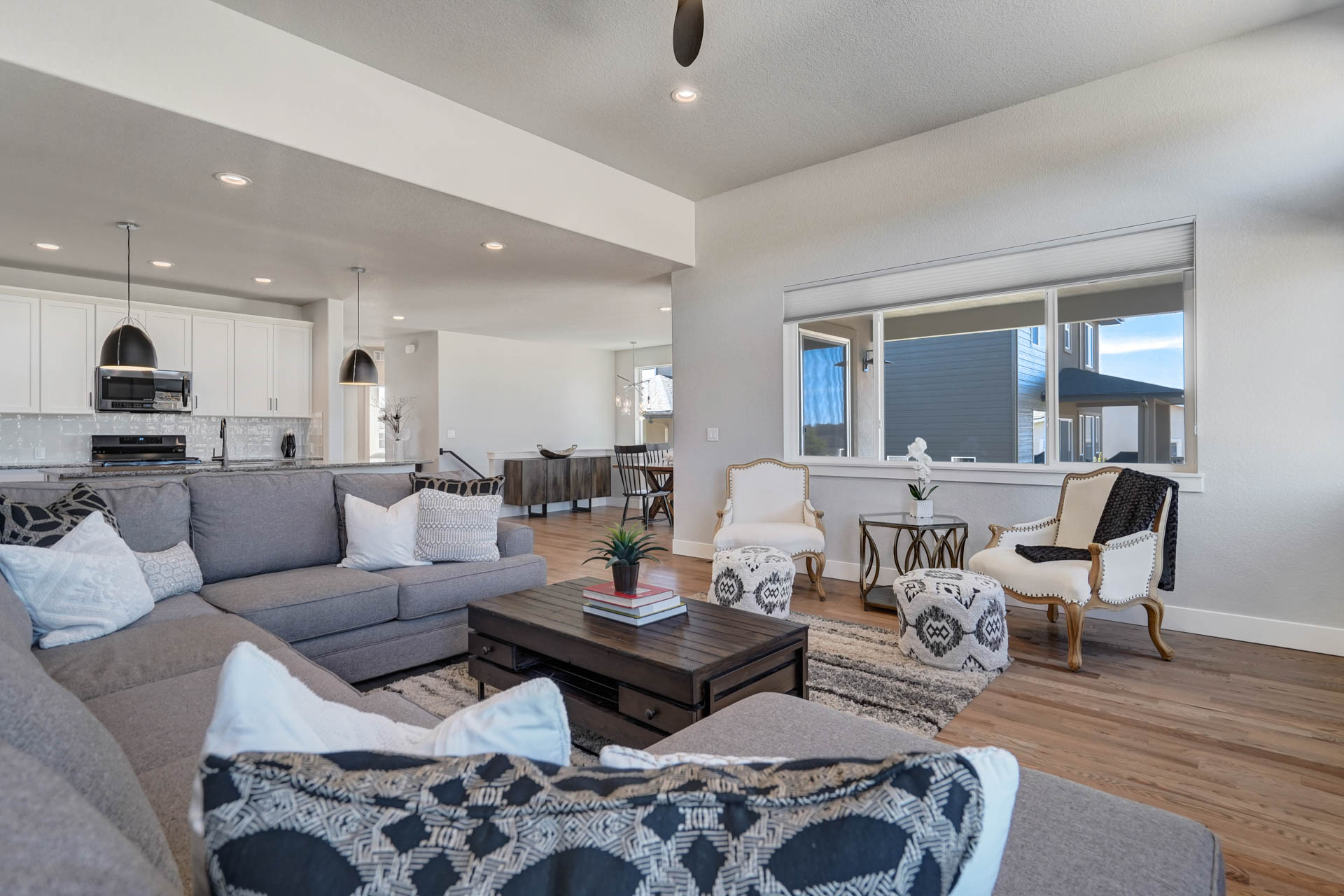 4598 Outlook Ridge Trail - FēD