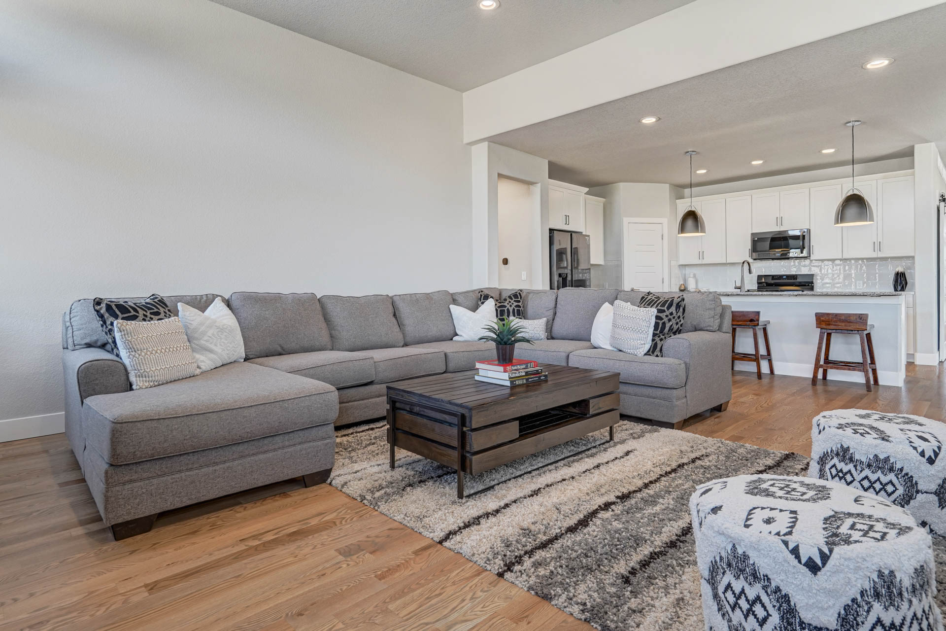 4598 Outlook Ridge Trail - FēD