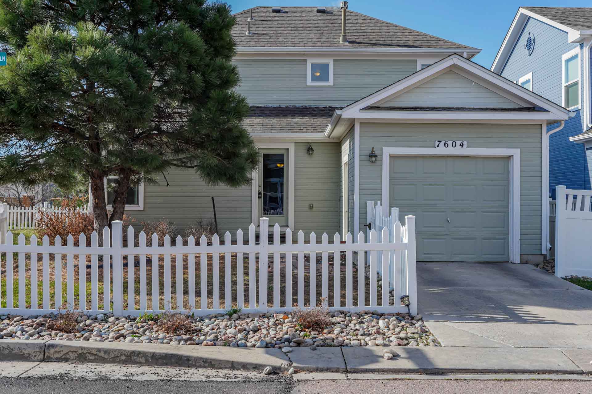 7604 Firehawk Ln – FēD
