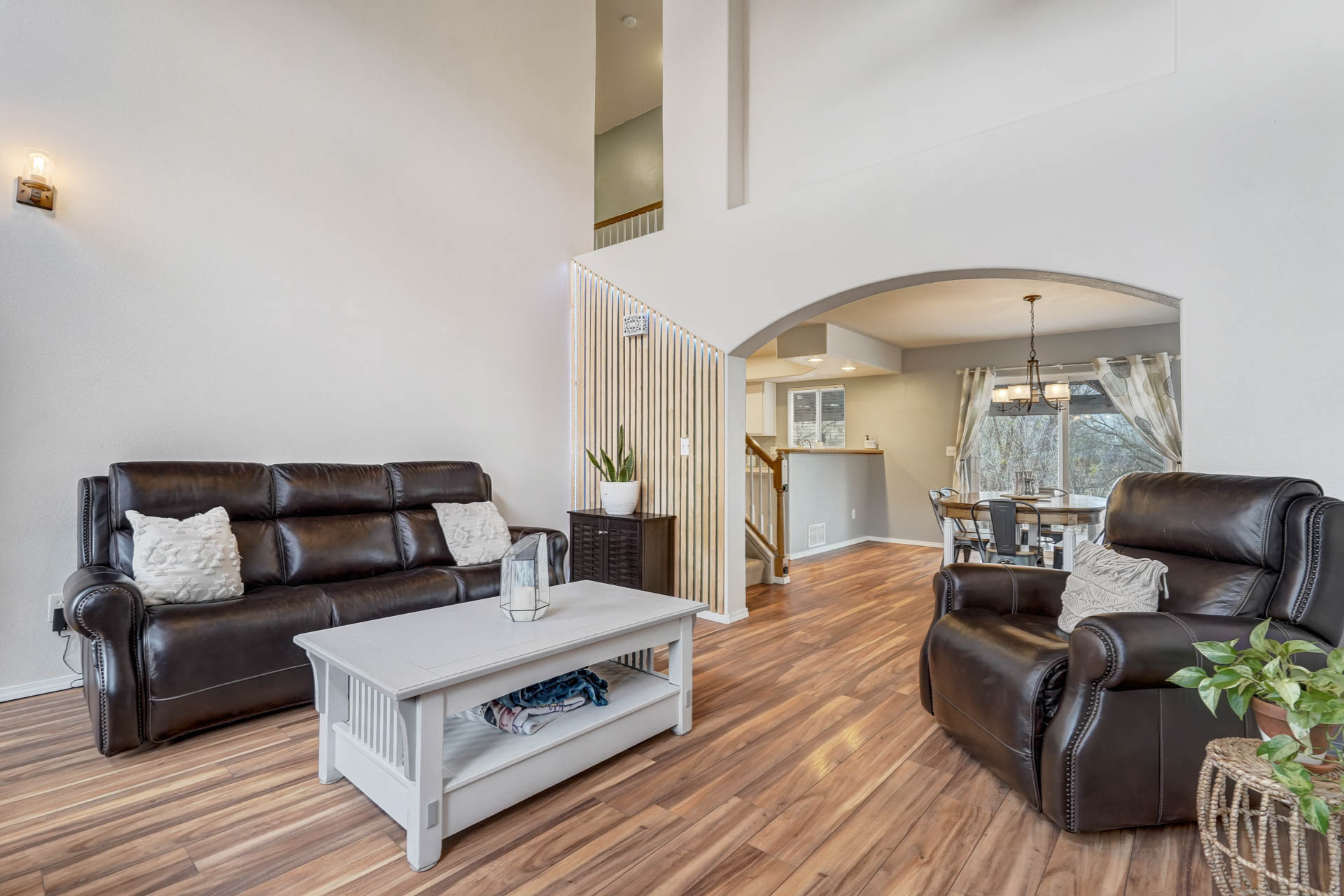 764 Ridgebury Pl presented by Kasey Arent – FēD