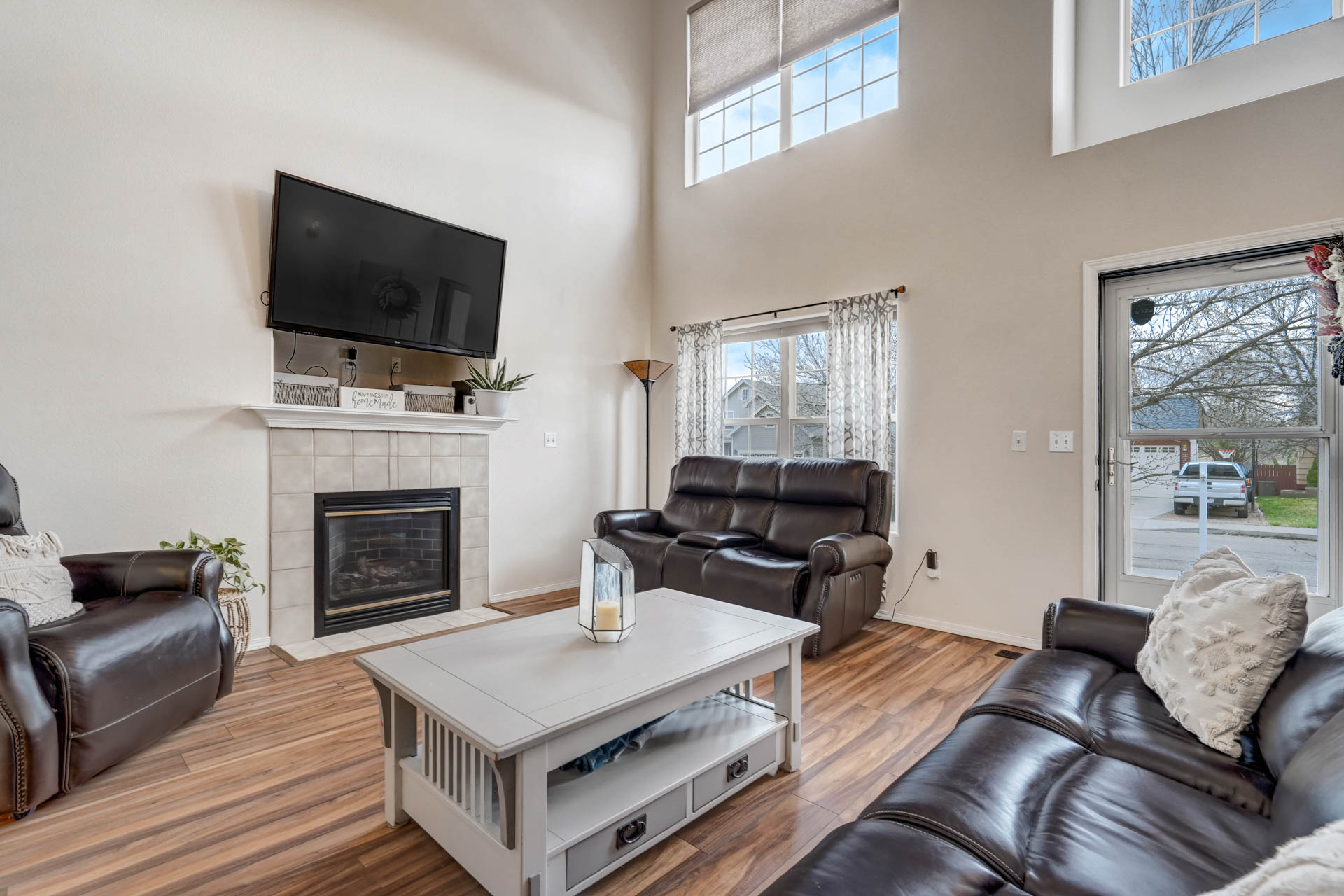 764 Ridgebury Pl presented by Kasey Arent – FēD