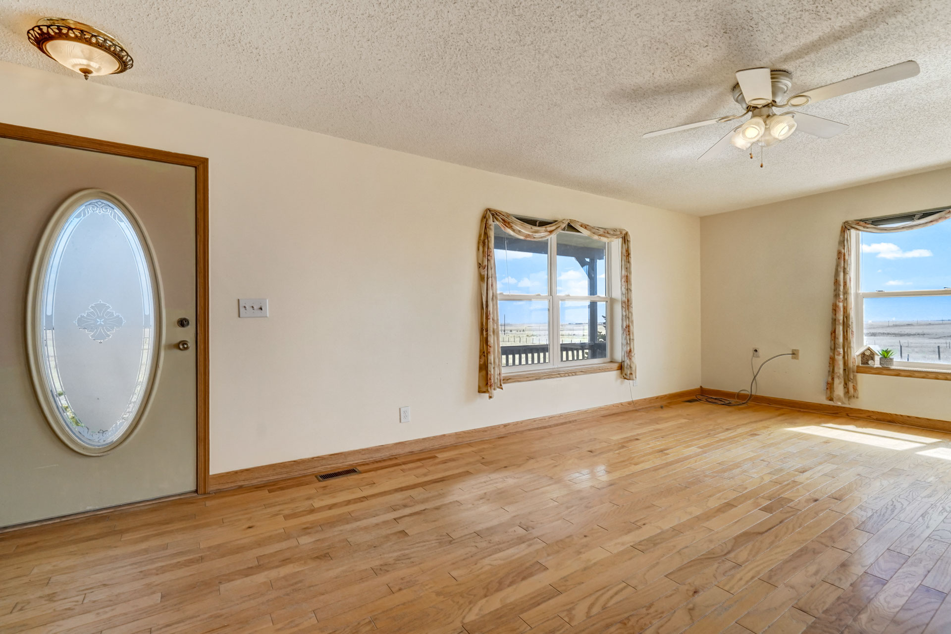 9540 N Yoder Rd presented by Ruth McMillen – FēD