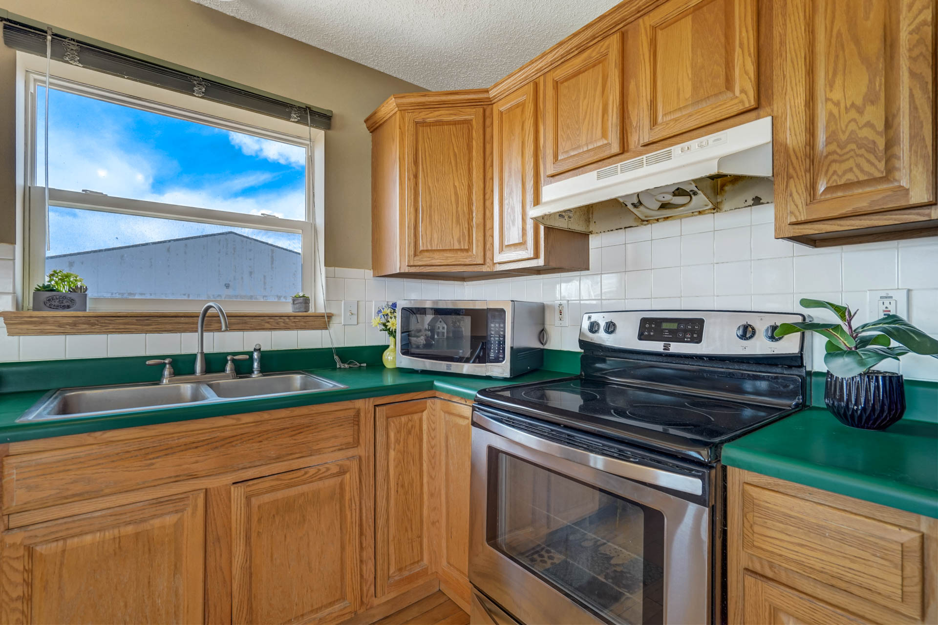 9540 N Yoder Rd presented by Ruth McMillen – FēD