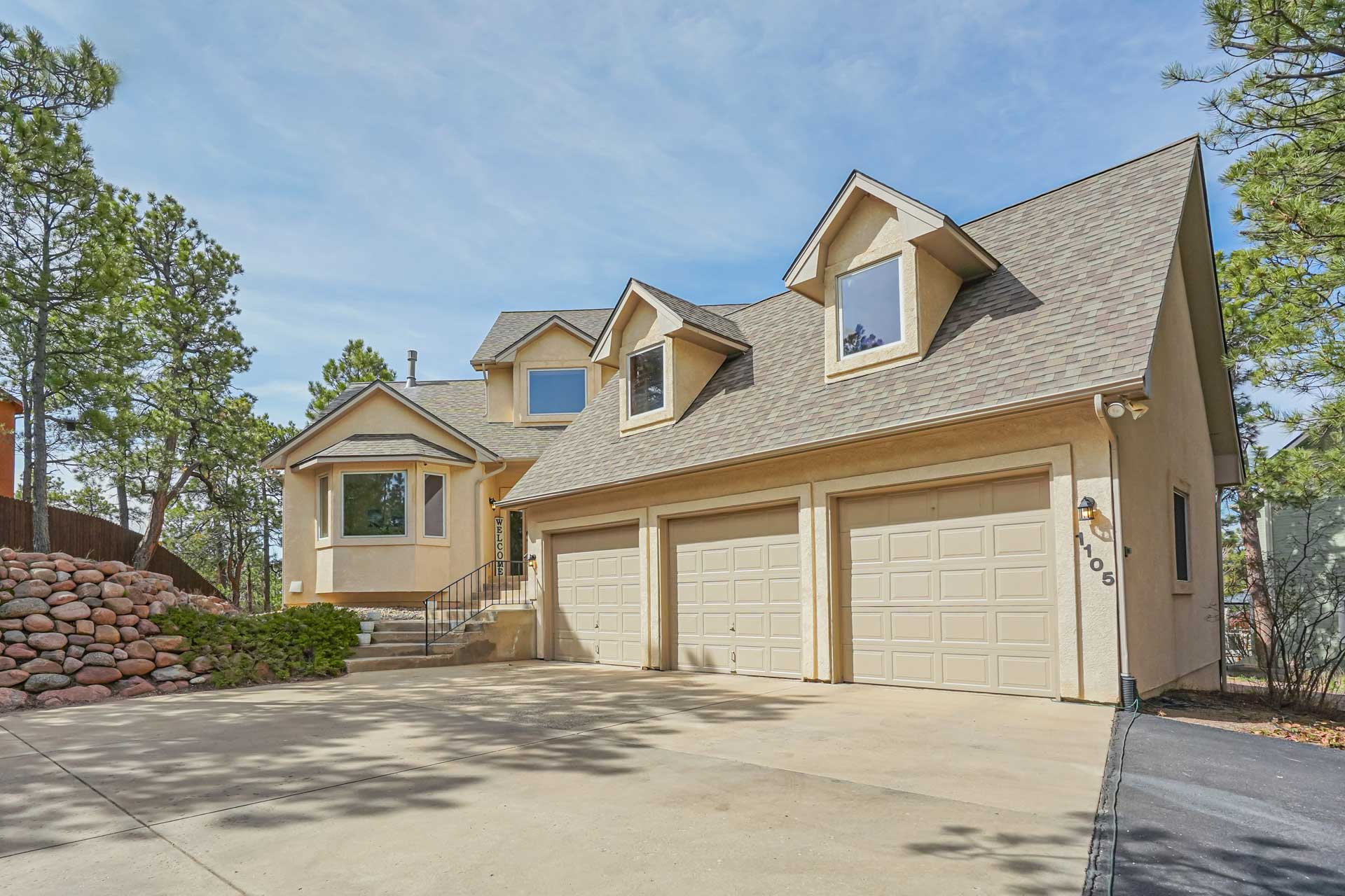 1105 Pleasant View Ln presented by Behr & Behr – FēD