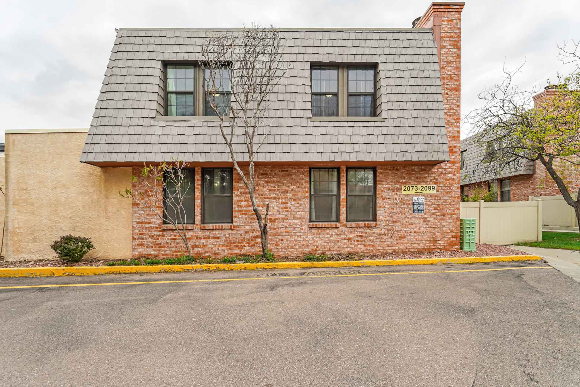 2099 Sussex Ln – FēD