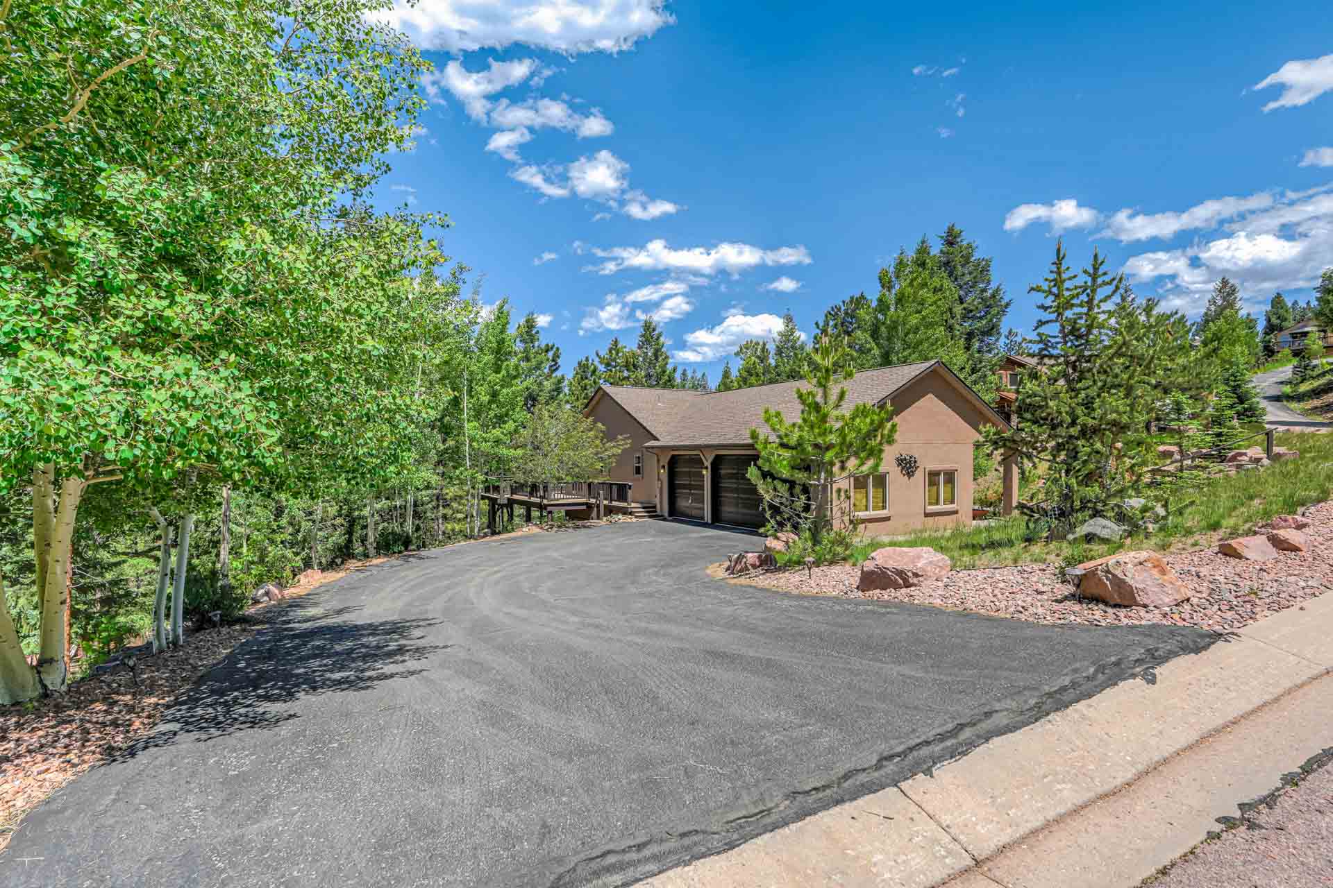 1380 Crestview Way – FēD