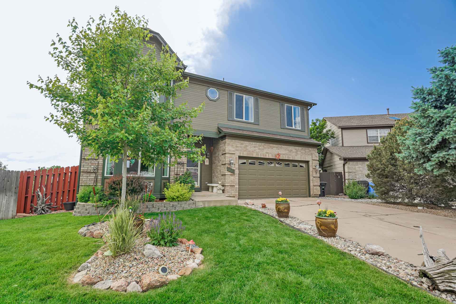 1775 Gumtree Ct presented by Behr & Behr – FēD