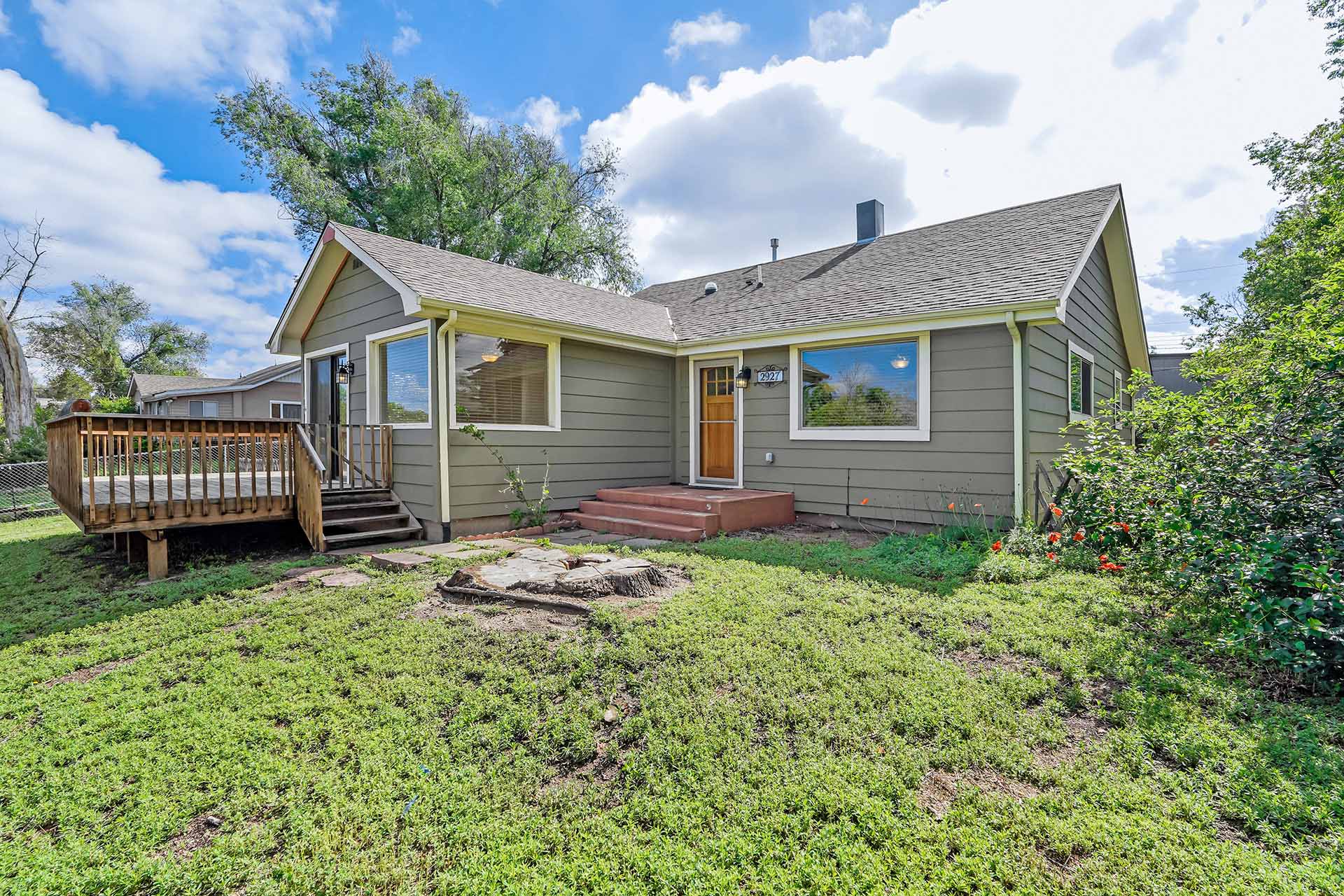 2927 Main St – FēD