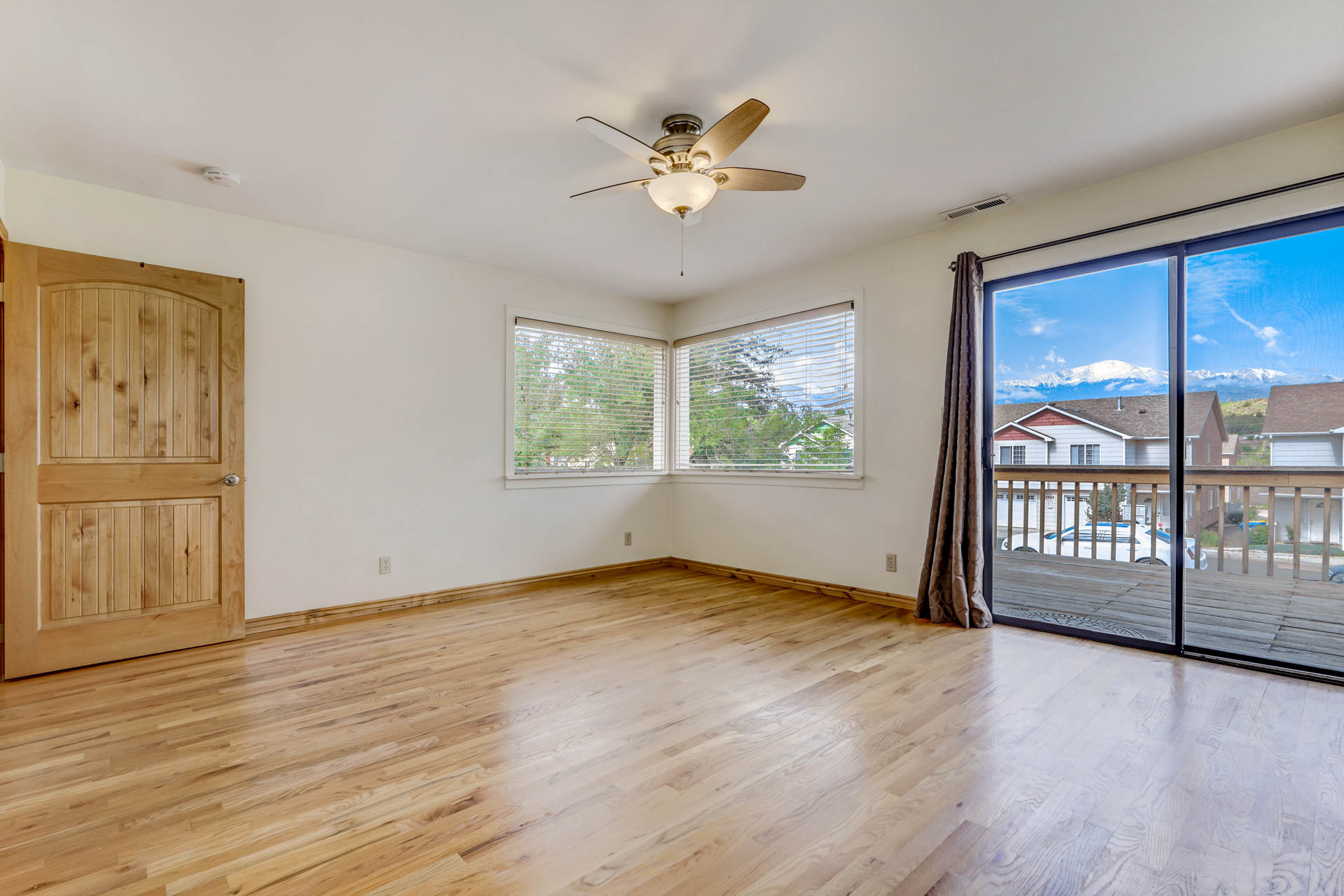 2927 Main St – FēD