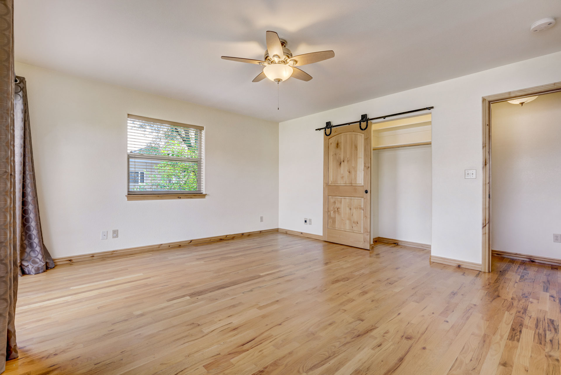 2927 Main St – FēD