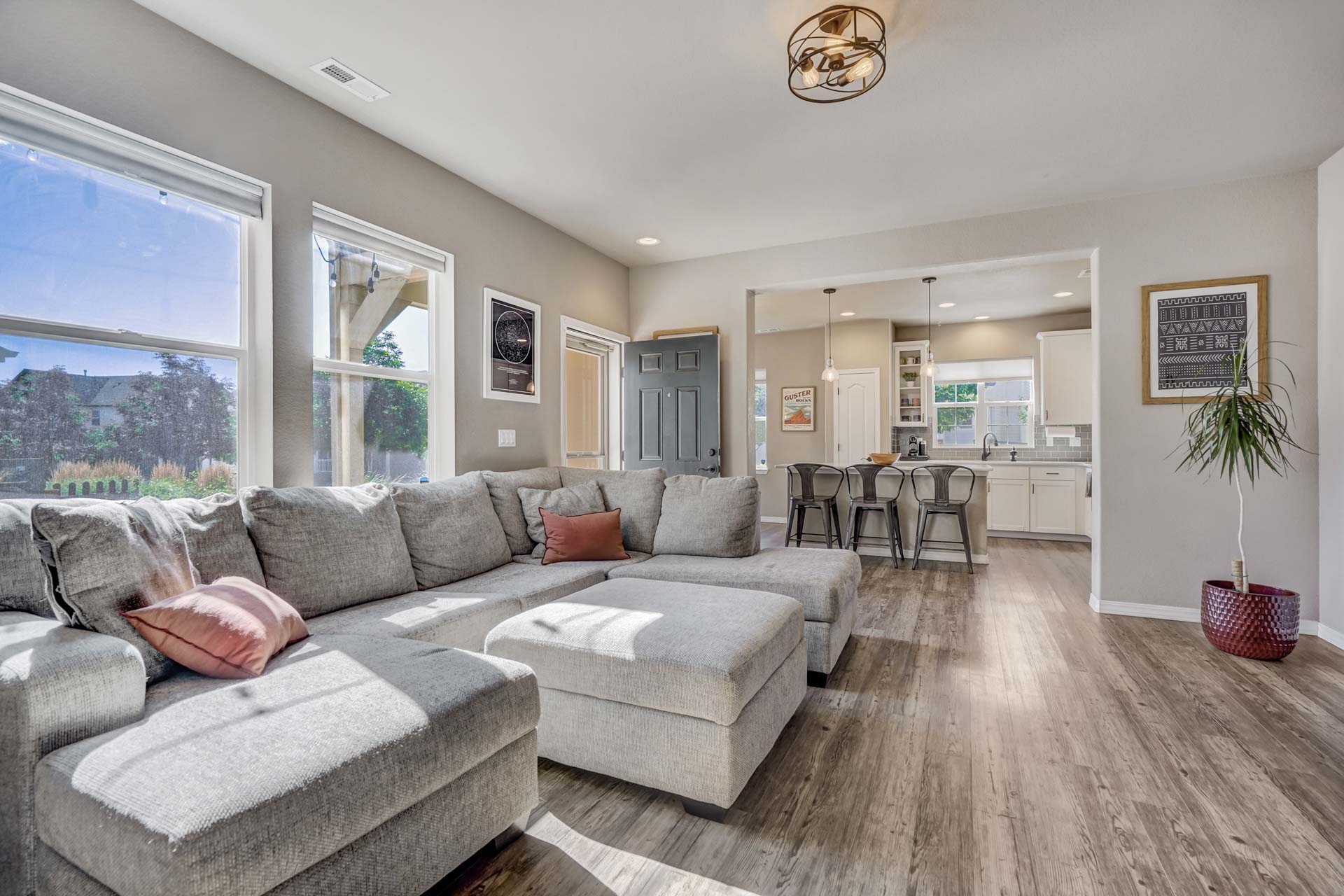 1272 Lady Campbell Dr presented by Jeff Boals – FēD