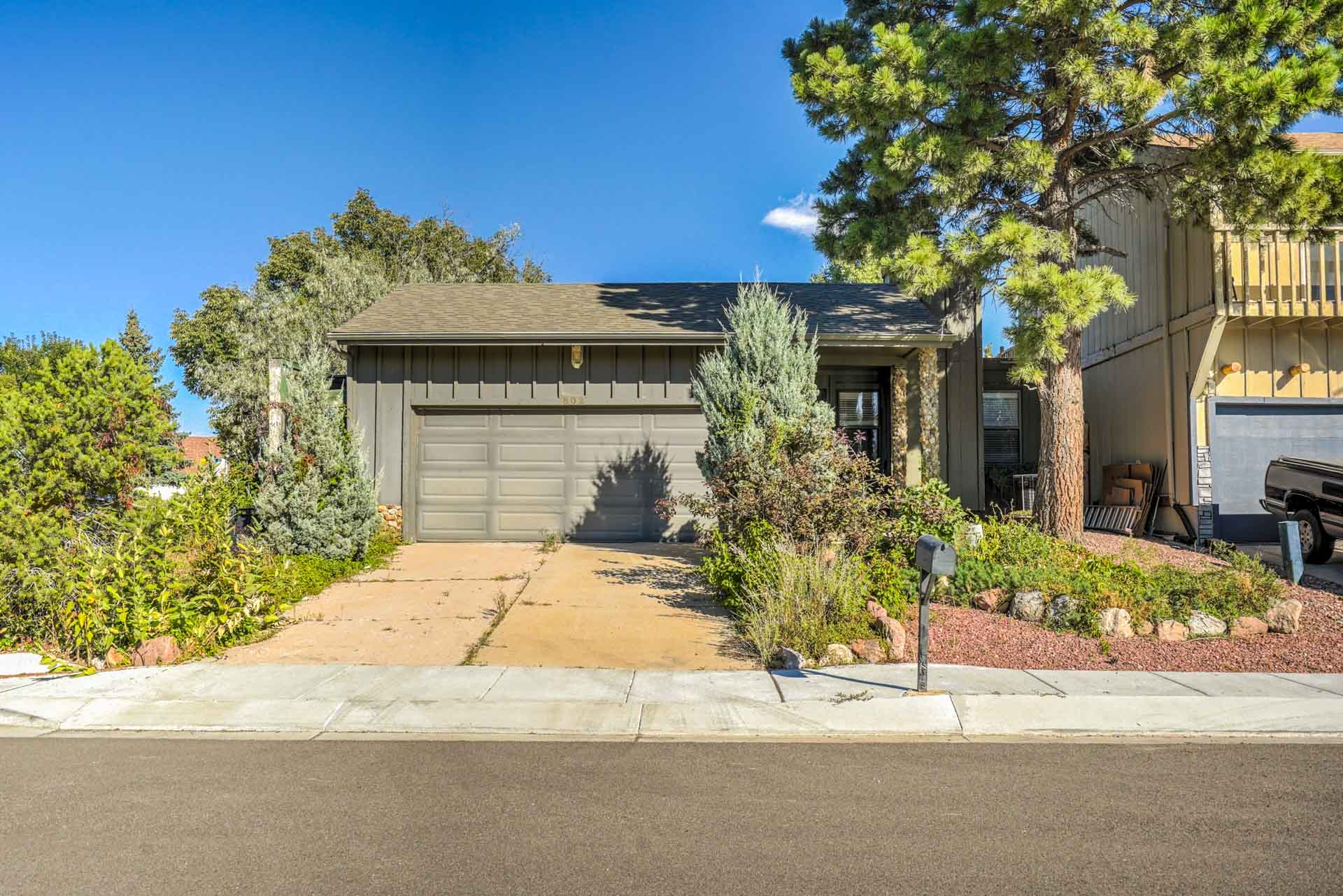 802 San Gabriel Pl presented by Behr & Behr – FēD