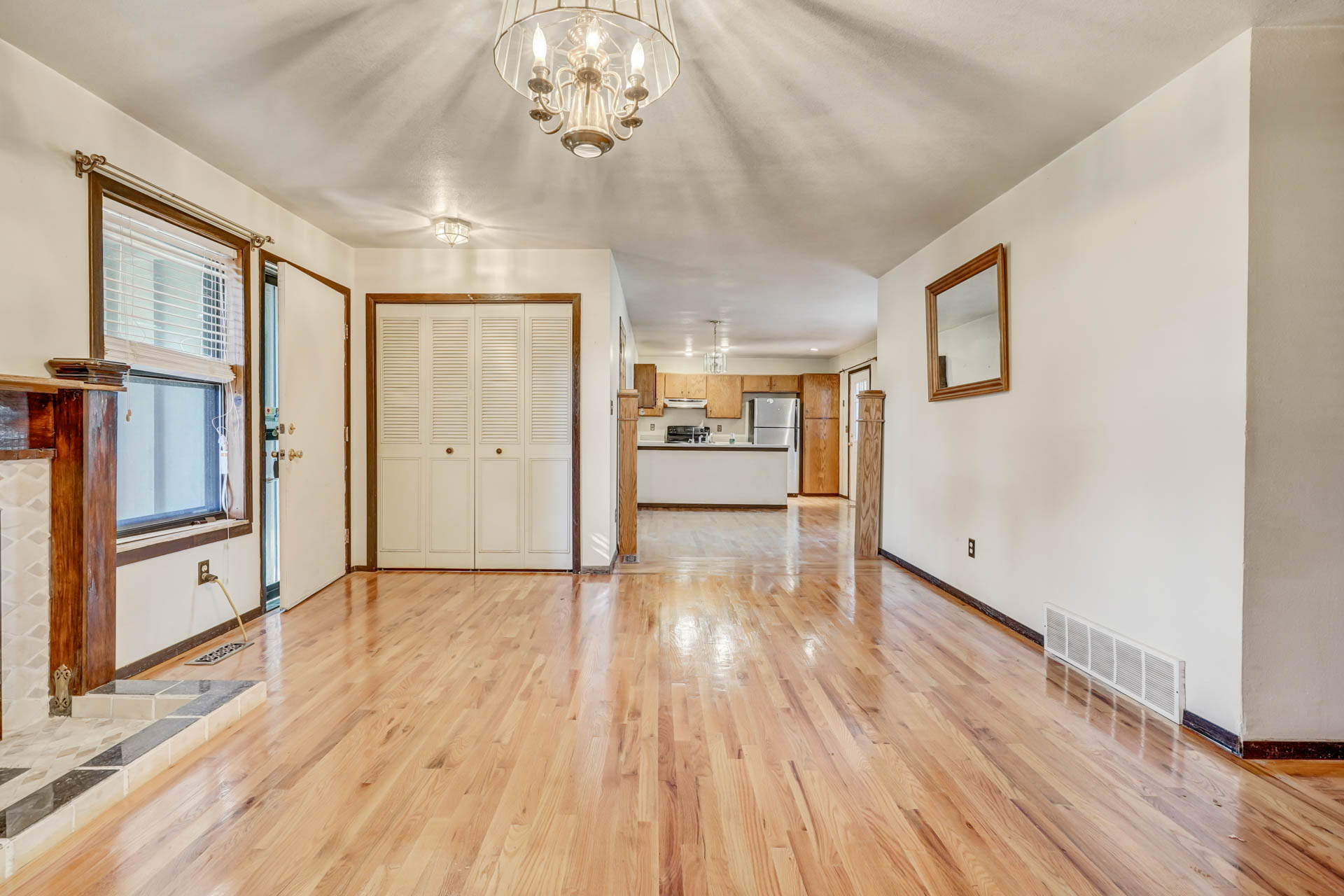 802 San Gabriel Pl presented by Behr & Behr – FēD