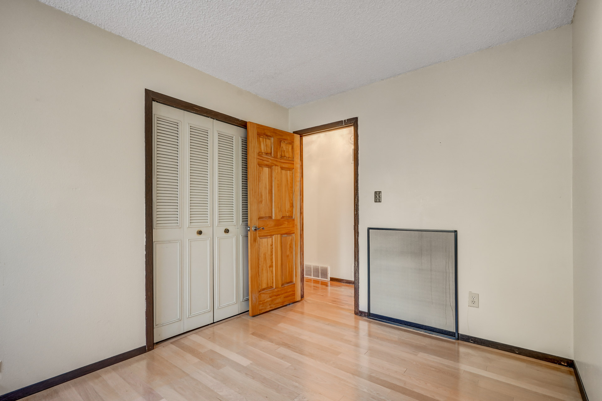 802 San Gabriel Pl presented by Behr & Behr – FēD