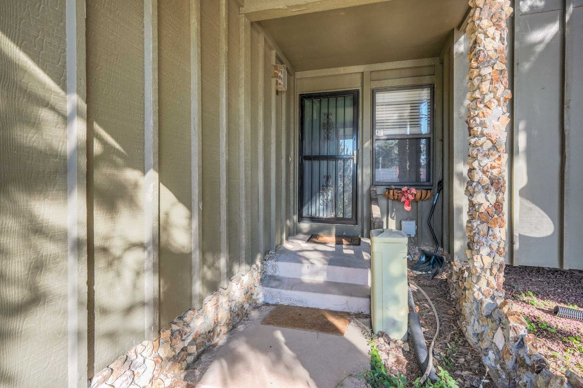 802 San Gabriel Pl presented by Behr & Behr – FēD