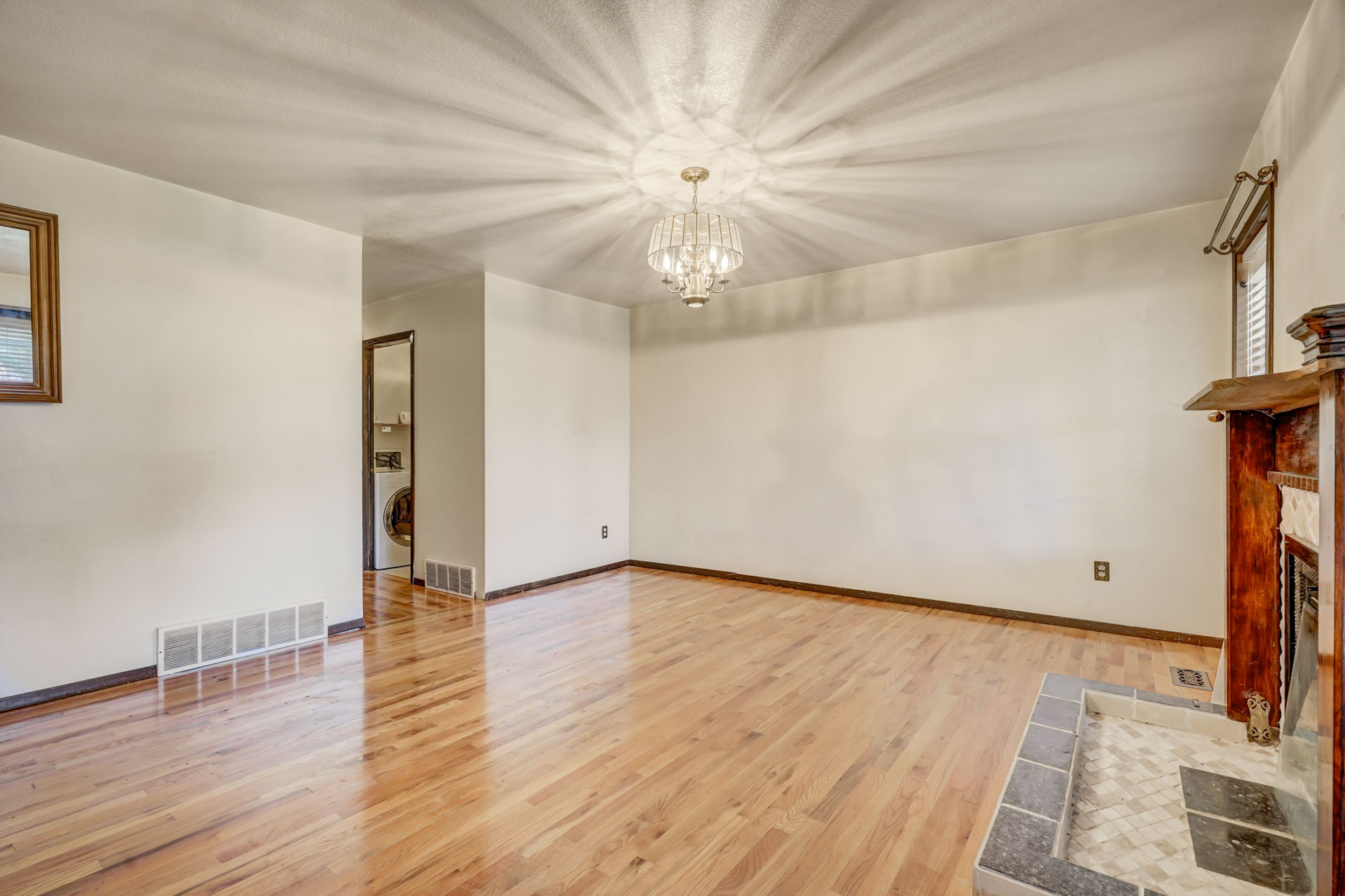 802 San Gabriel Pl presented by Behr & Behr – FēD