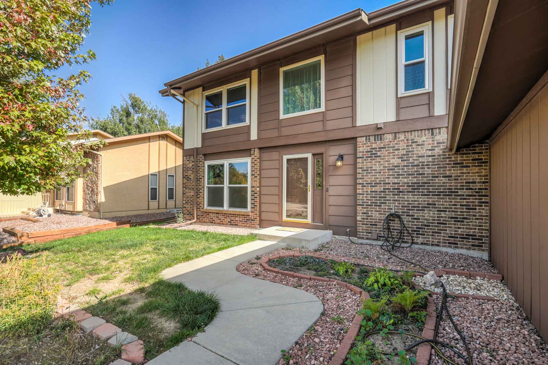 4329 Winding Cir presented by Behr & Behr – FēD