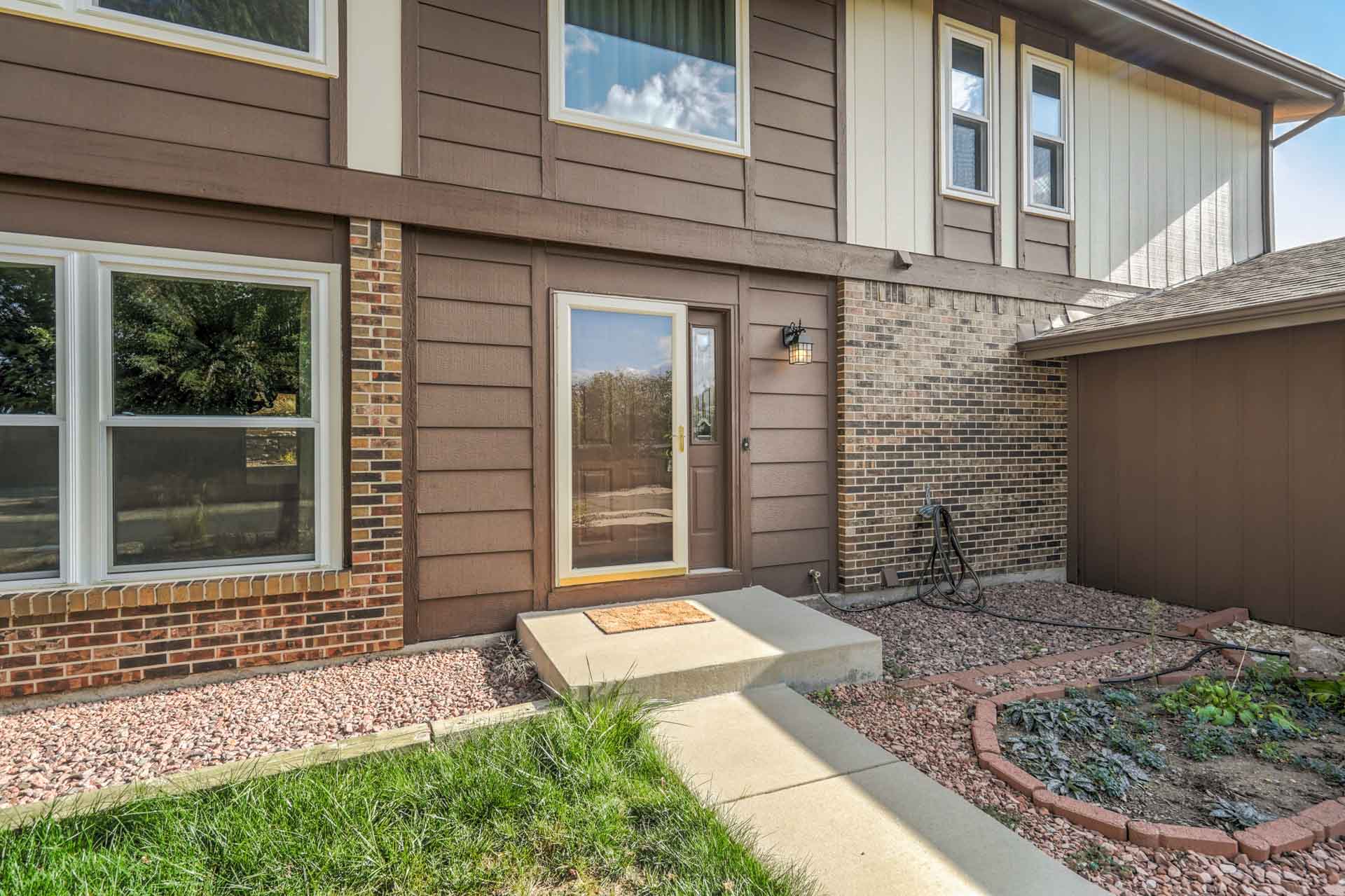 4329 Winding Cir presented by Behr & Behr – FēD