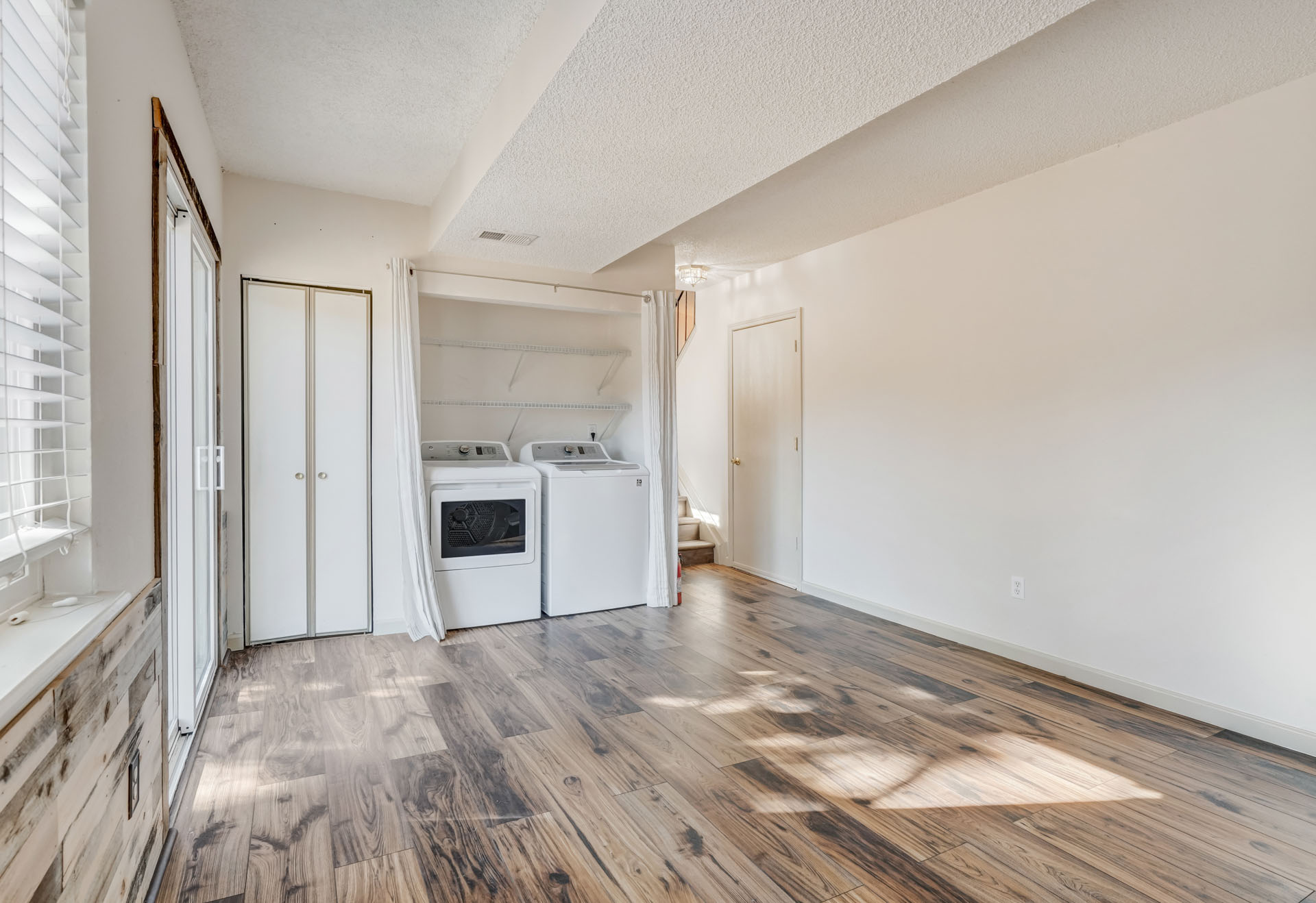 8581 Angela Ln presented by Holly Quinn – FēD