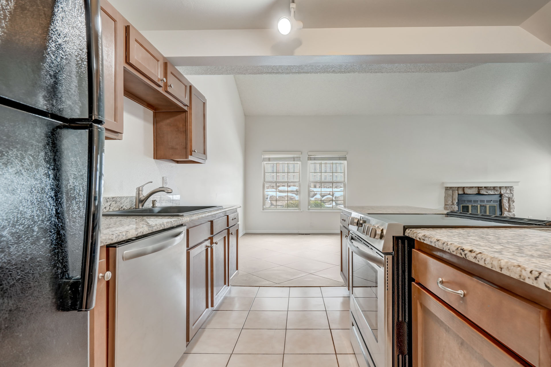 754 Crown Point Dr – FēD