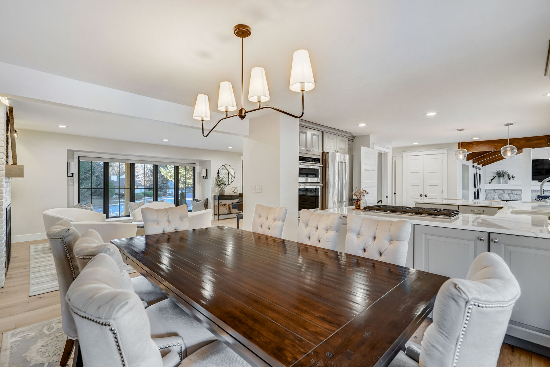 7429 W David Dr – FēD