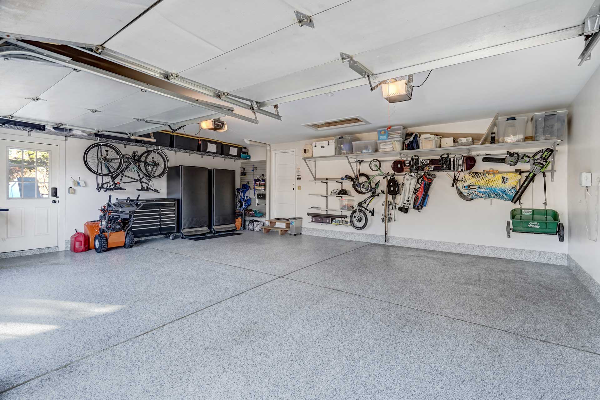 7429 W David Dr presented by Brian Grimm – FēD