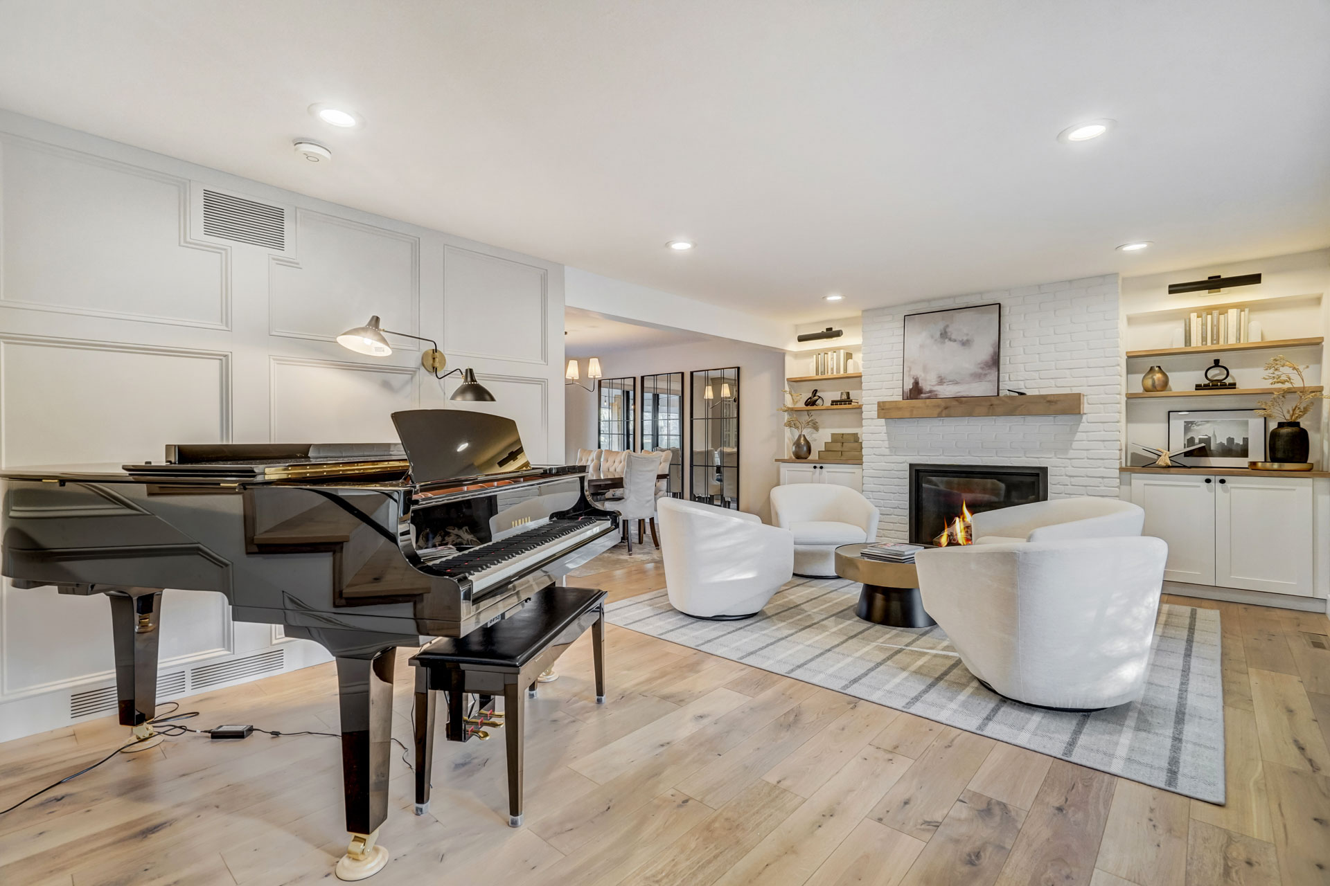 7429 W David Dr presented by Brian Grimm – FēD