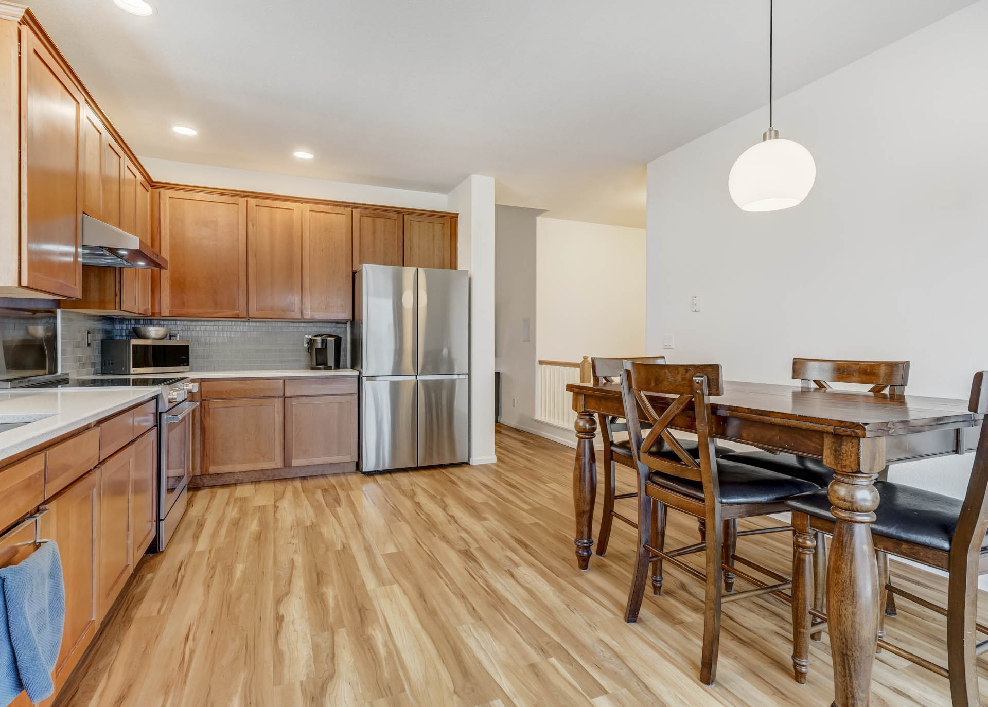6419 Advocate Dr presented by Jason Arends – FēD