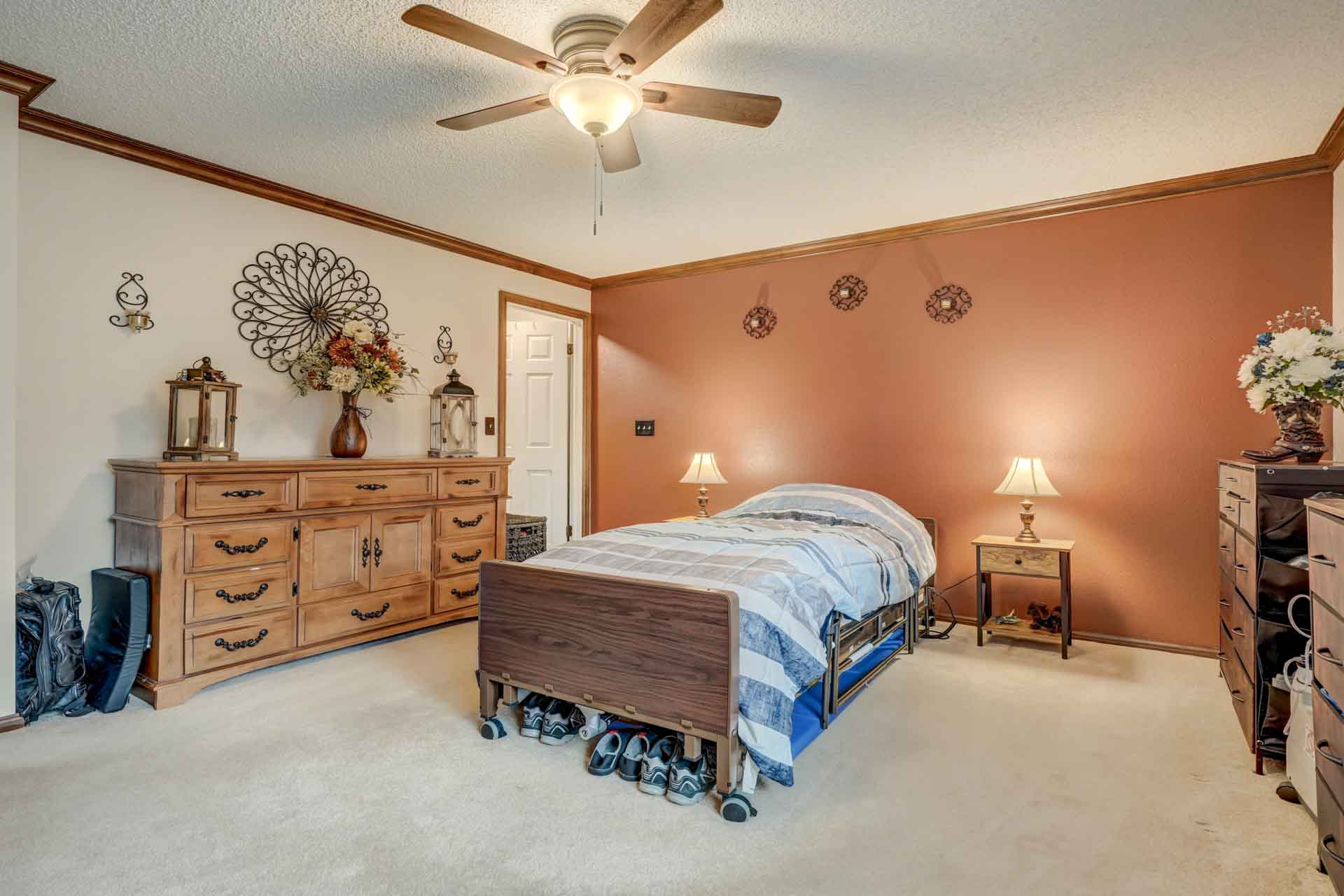 3645 Trailspur Pl presented by Ali Applegate – FēD