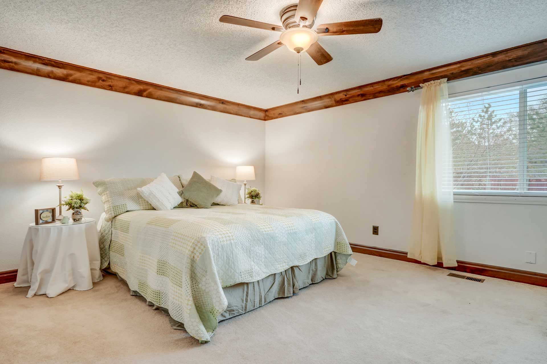 3645 Trailspur Pl presented by Ali Applegate – FēD