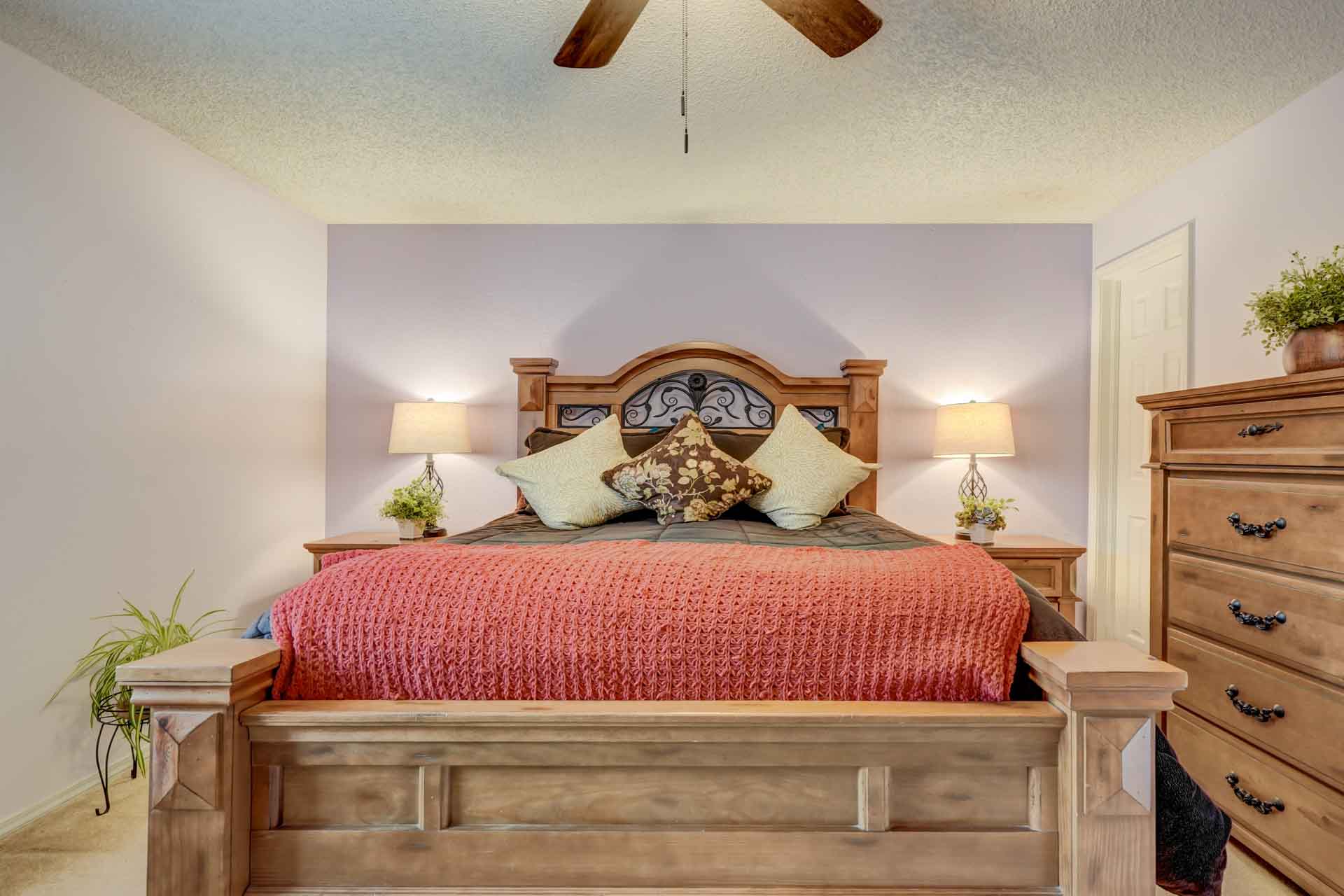 3645 Trailspur Pl presented by Ali Applegate – FēD