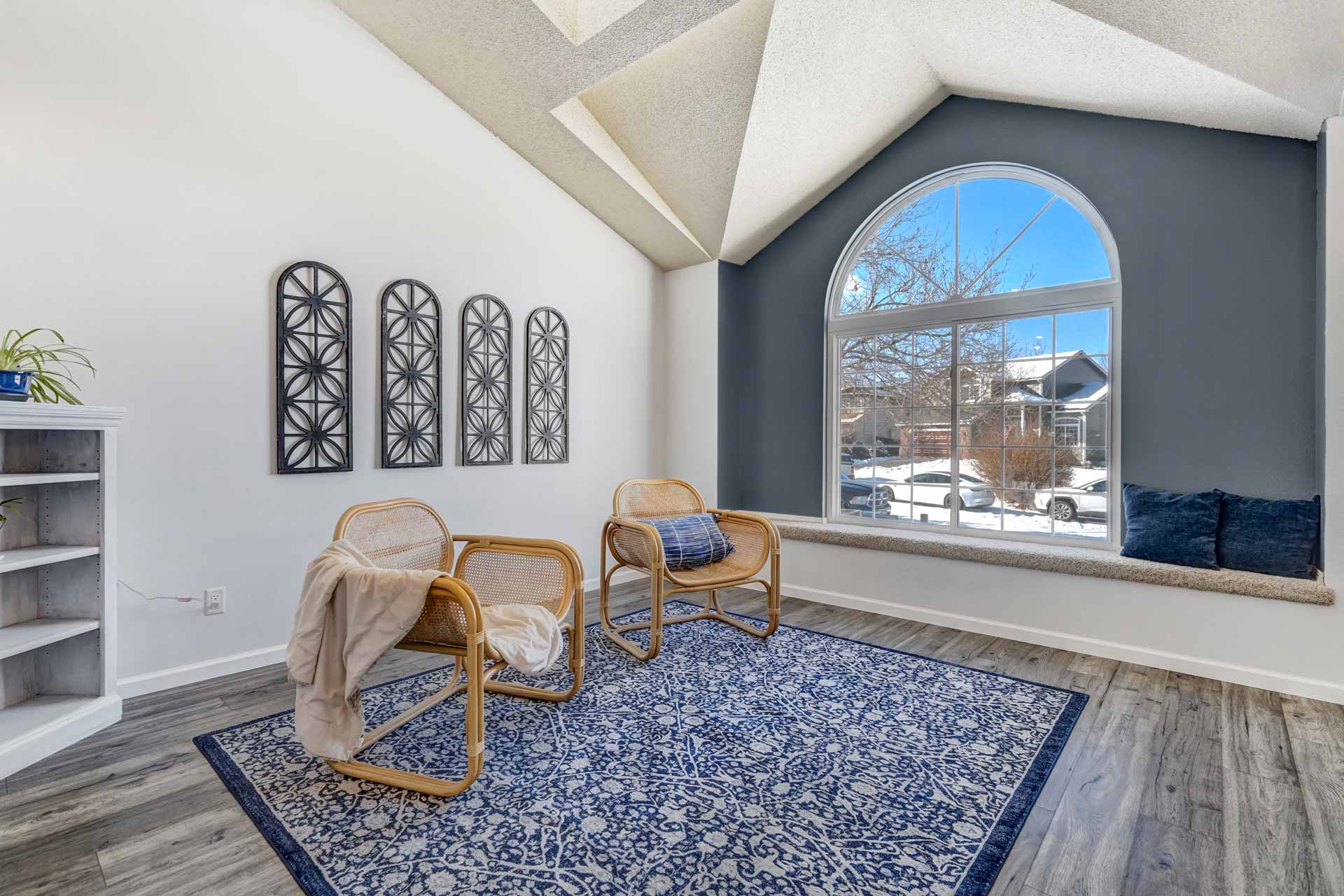 6440 Whirlwind Dr presented by Christine Drakos – FēD