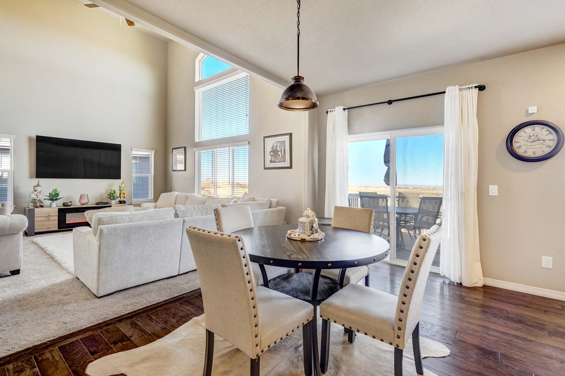 9857 Morning Vista Dr – FēD