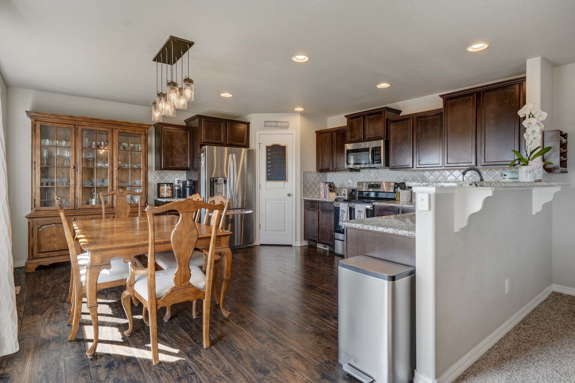 11305 Avena Rd presented by Taryn Simental – FēD