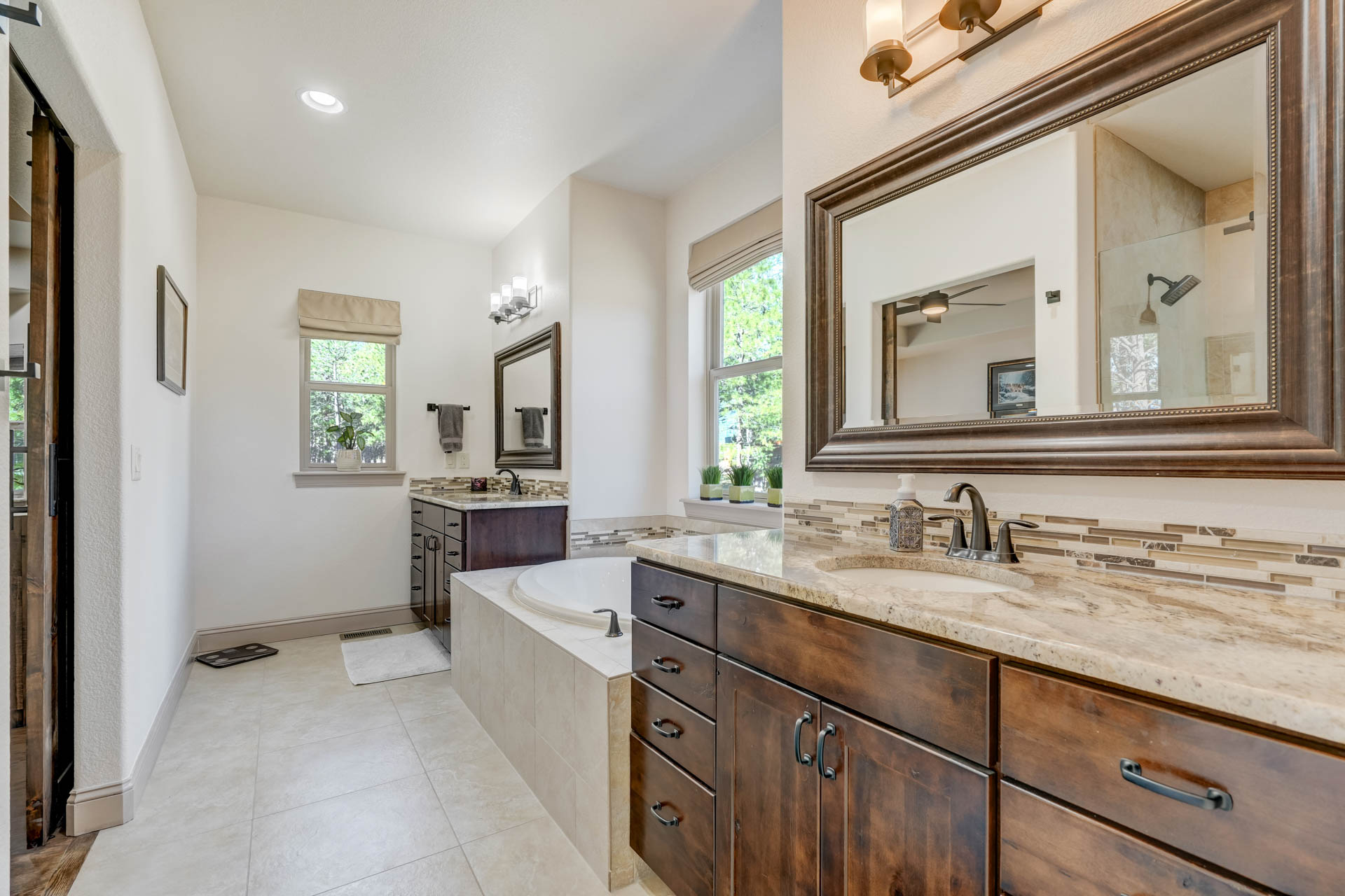 15065 Pole Pine Pt presented by Jason Arends – FēD