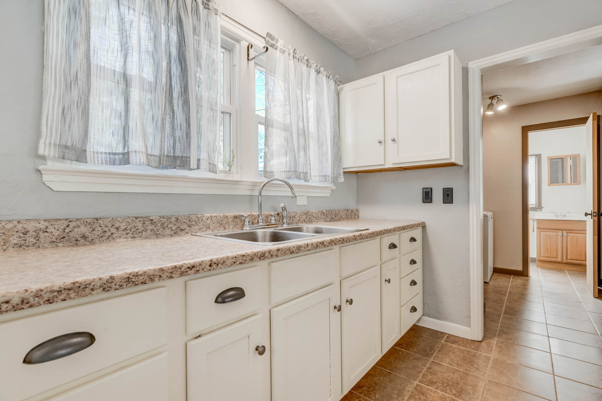 1318 Pioneer Rd – FēD