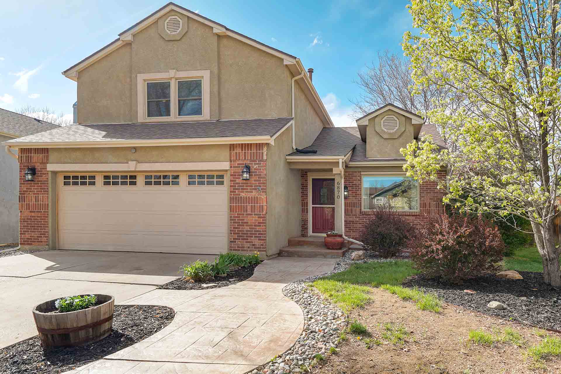 6870 Holt Dr presented by Mike Rosenhahn – FēD