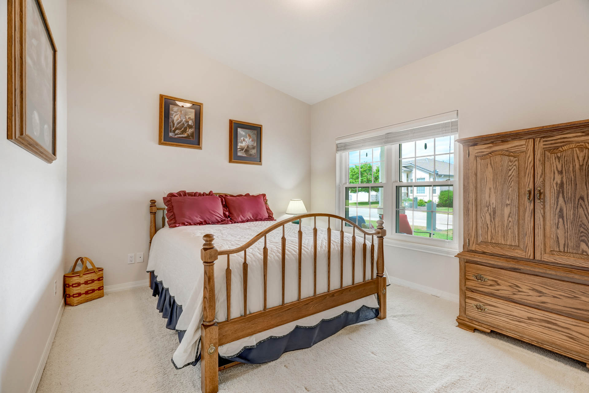 14324 Eagle Villa Gr presented by Behr & Behr – FēD