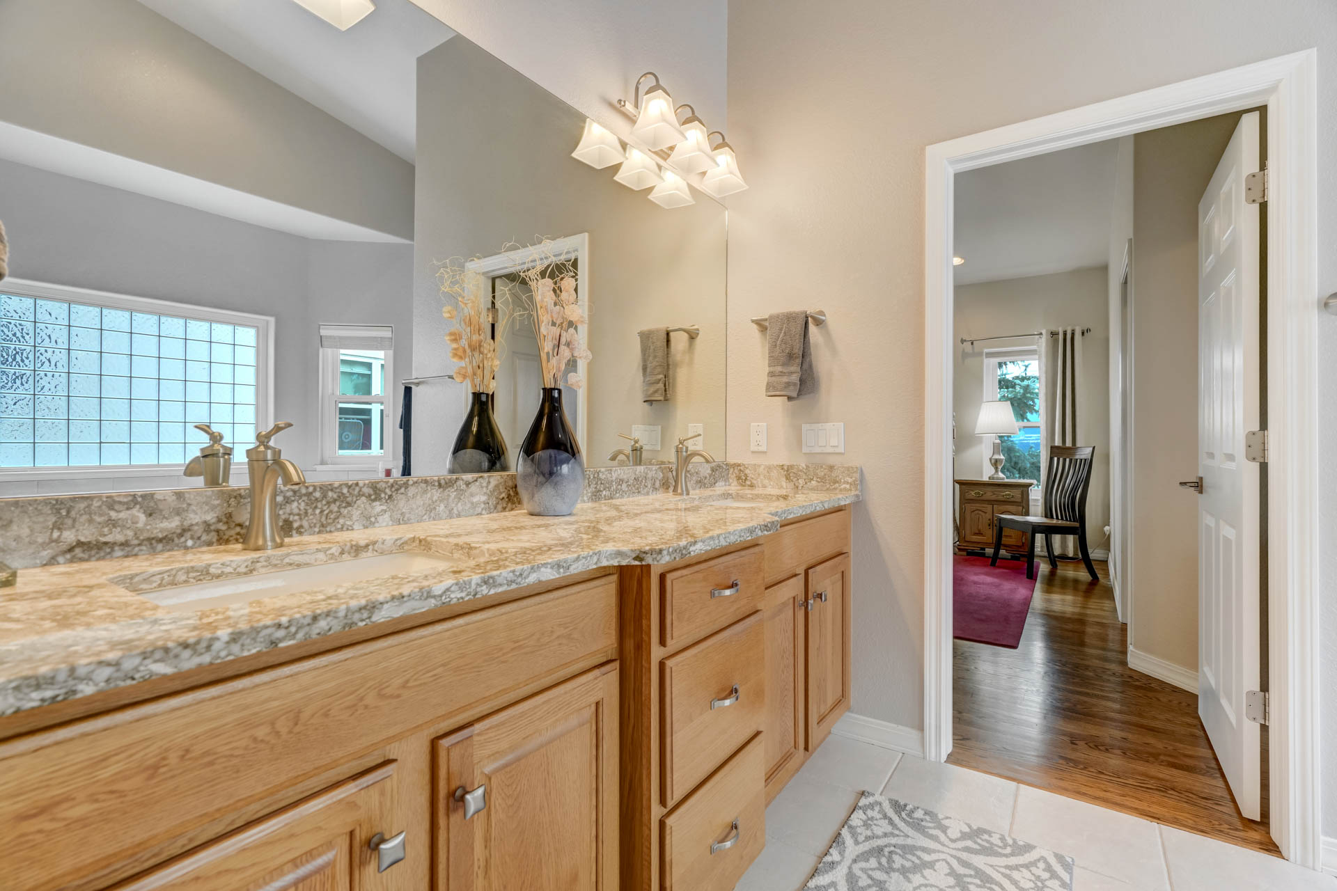 14324 Eagle Villa Gr presented by Behr & Behr – FēD