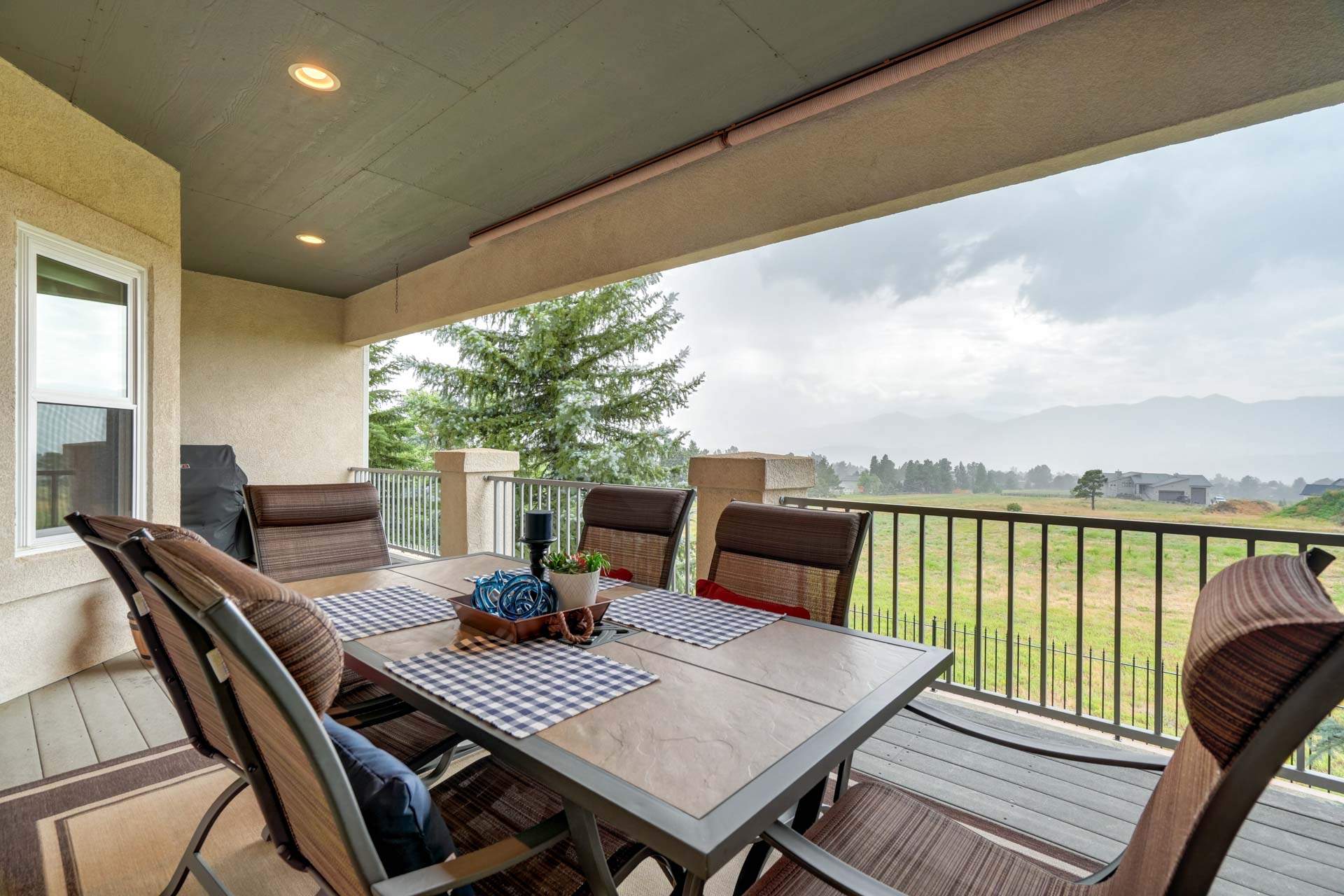 14324 Eagle Villa Gr presented by Behr & Behr – FēD