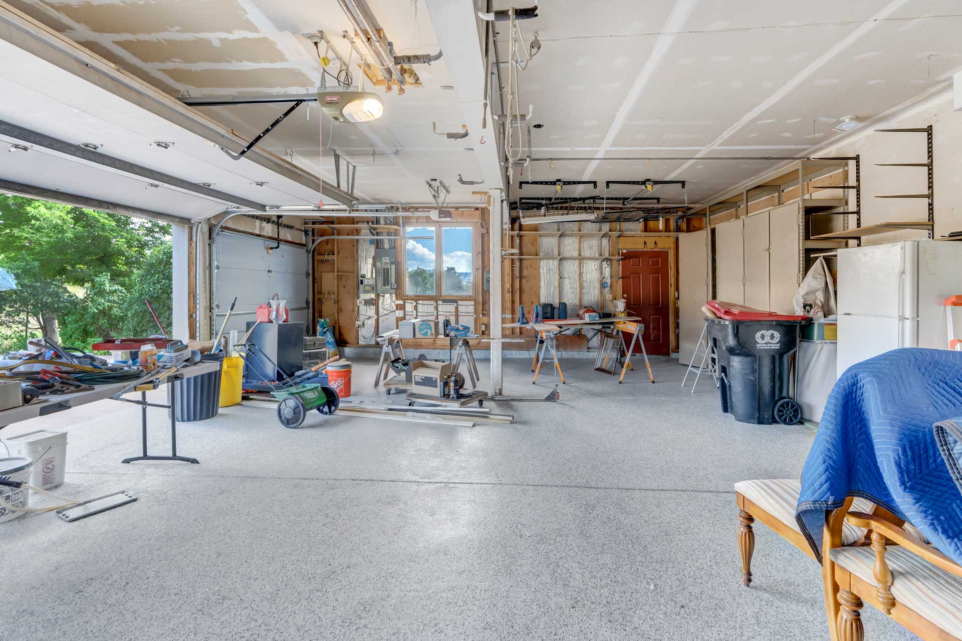 17140 Early Star Dr presented by Chris Cowles – FēD