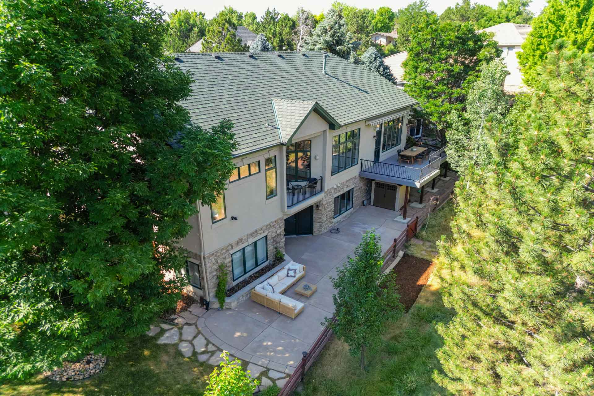 6043 S Bellaire Wy presented by Brian & Jamie Harris – FēD