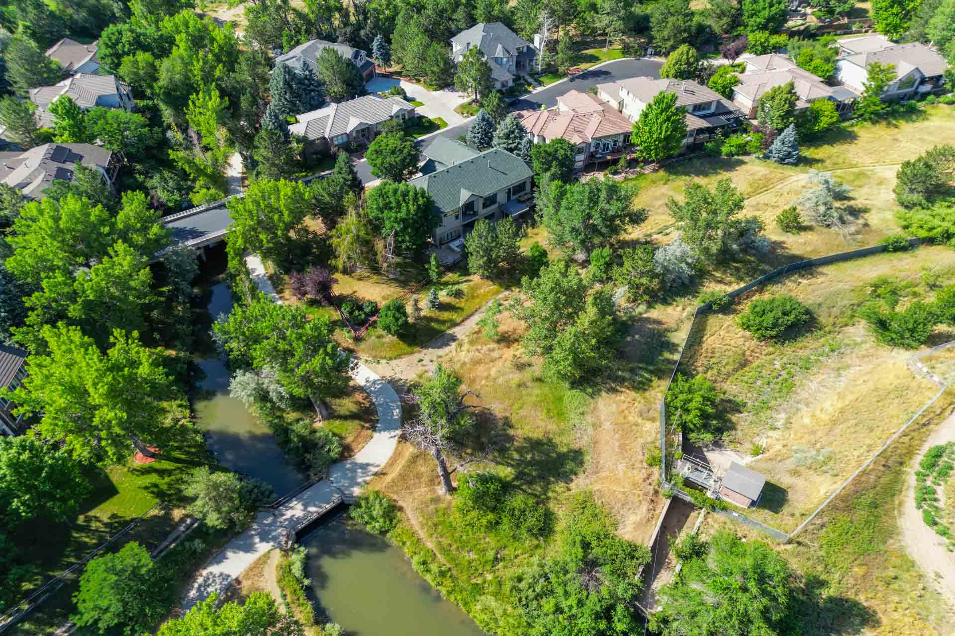 6043 S Bellaire Wy presented by Brian & Jamie Harris – FēD