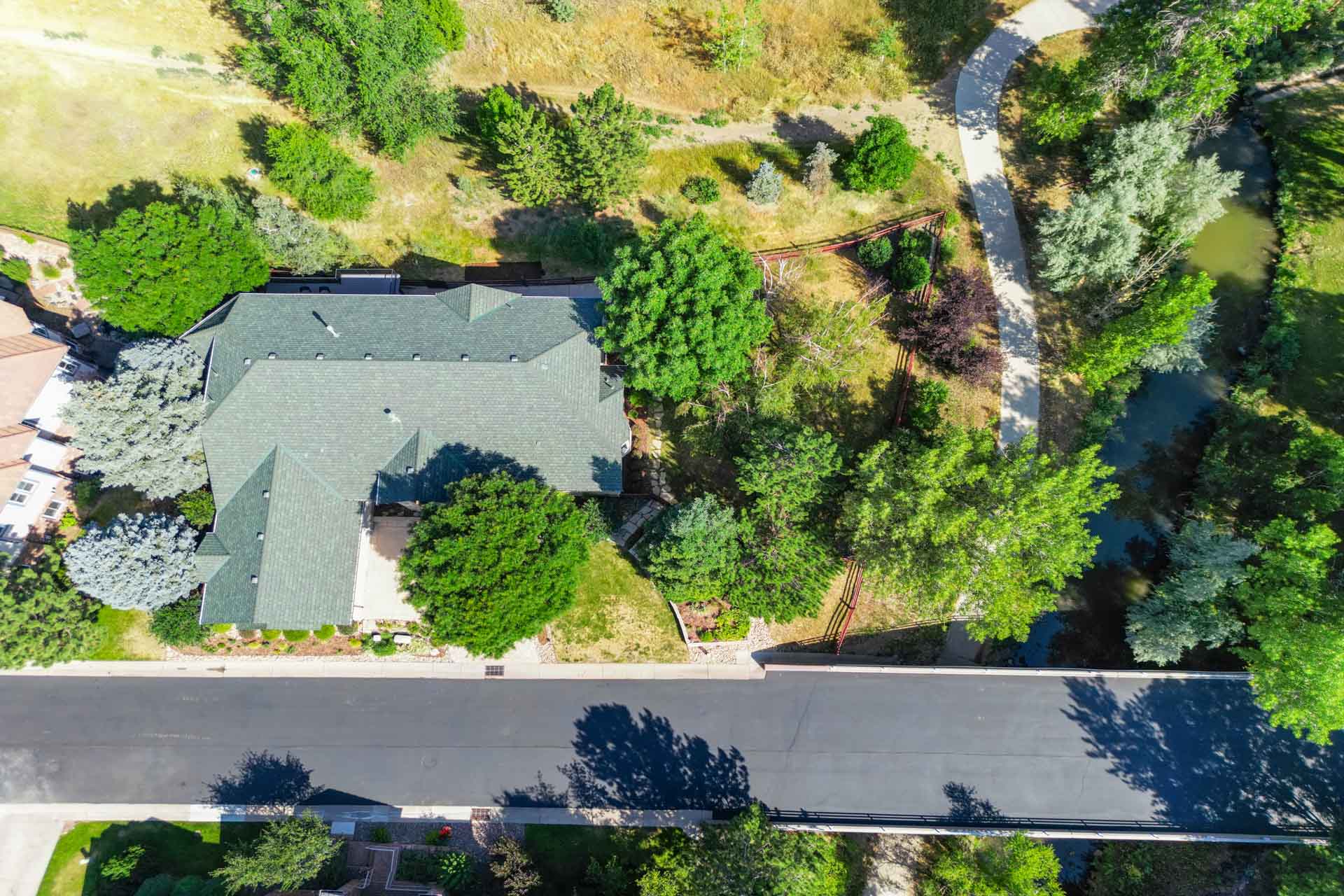 6043 S Bellaire Wy presented by Brian & Jamie Harris – FēD