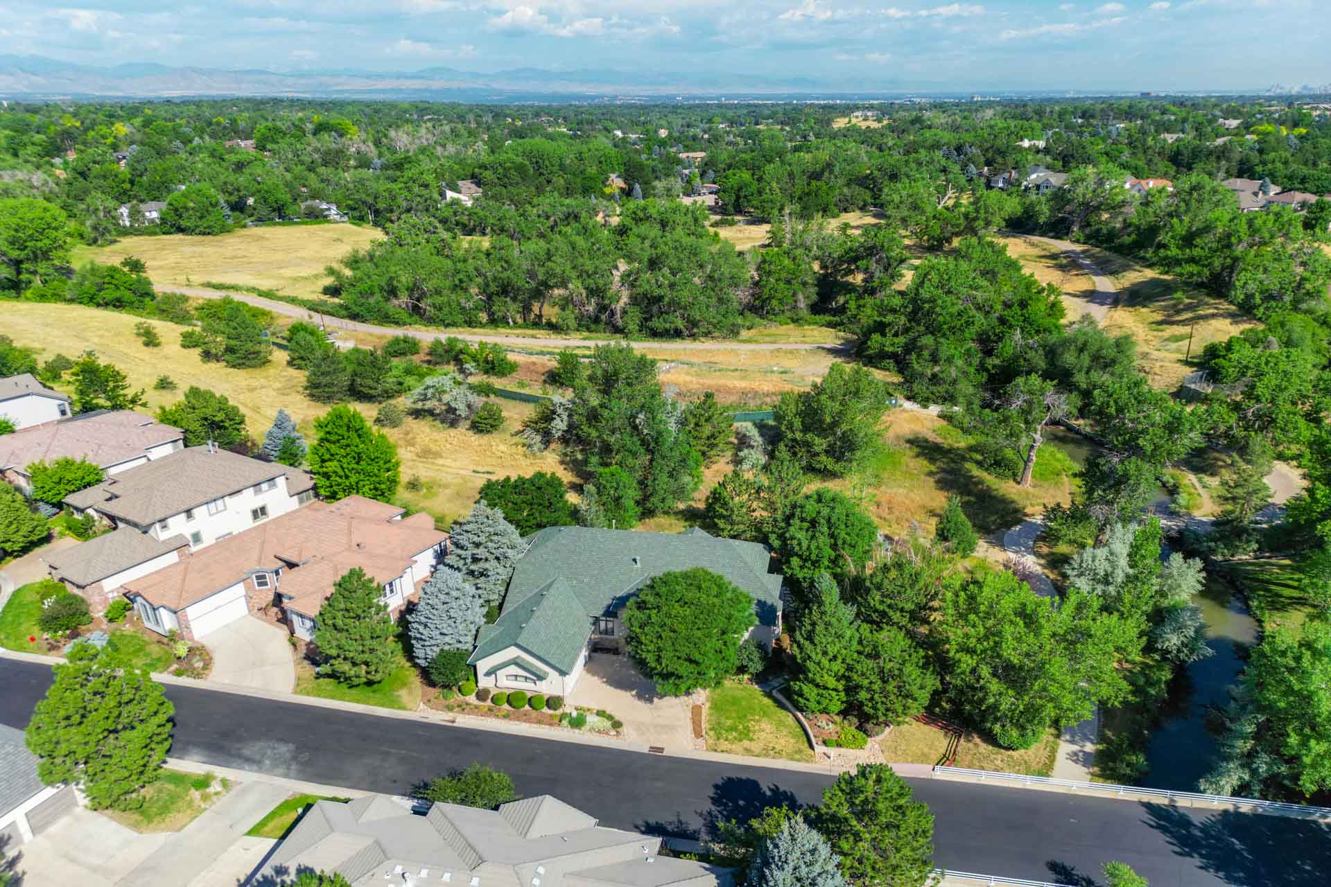 6043 S Bellaire Wy presented by Brian & Jamie Harris – FēD