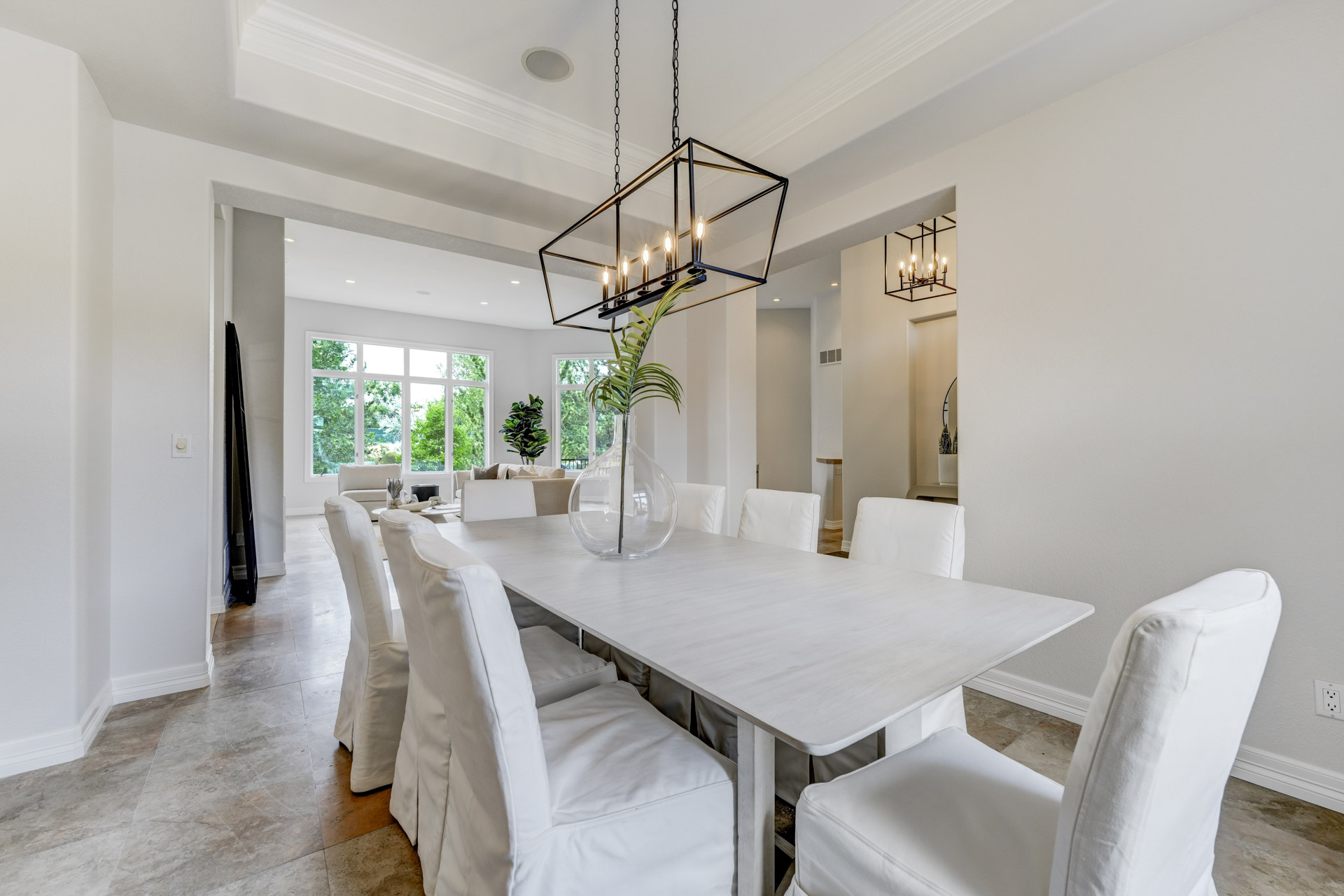 6043 S Bellaire Wy presented by Brian & Jamie Harris – FēD