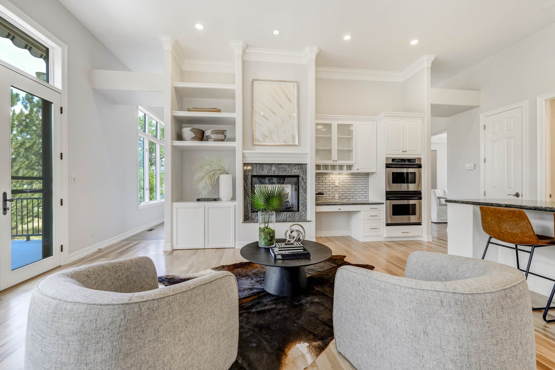 6043 S Bellaire Wy presented by Brian & Jamie Harris – FēD